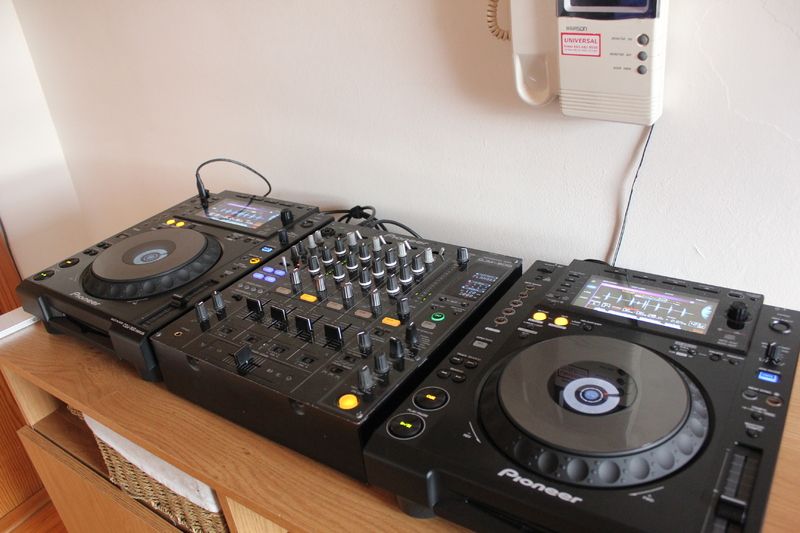 DJM-800 - Pioneer DJM-800 - Audiofanzine