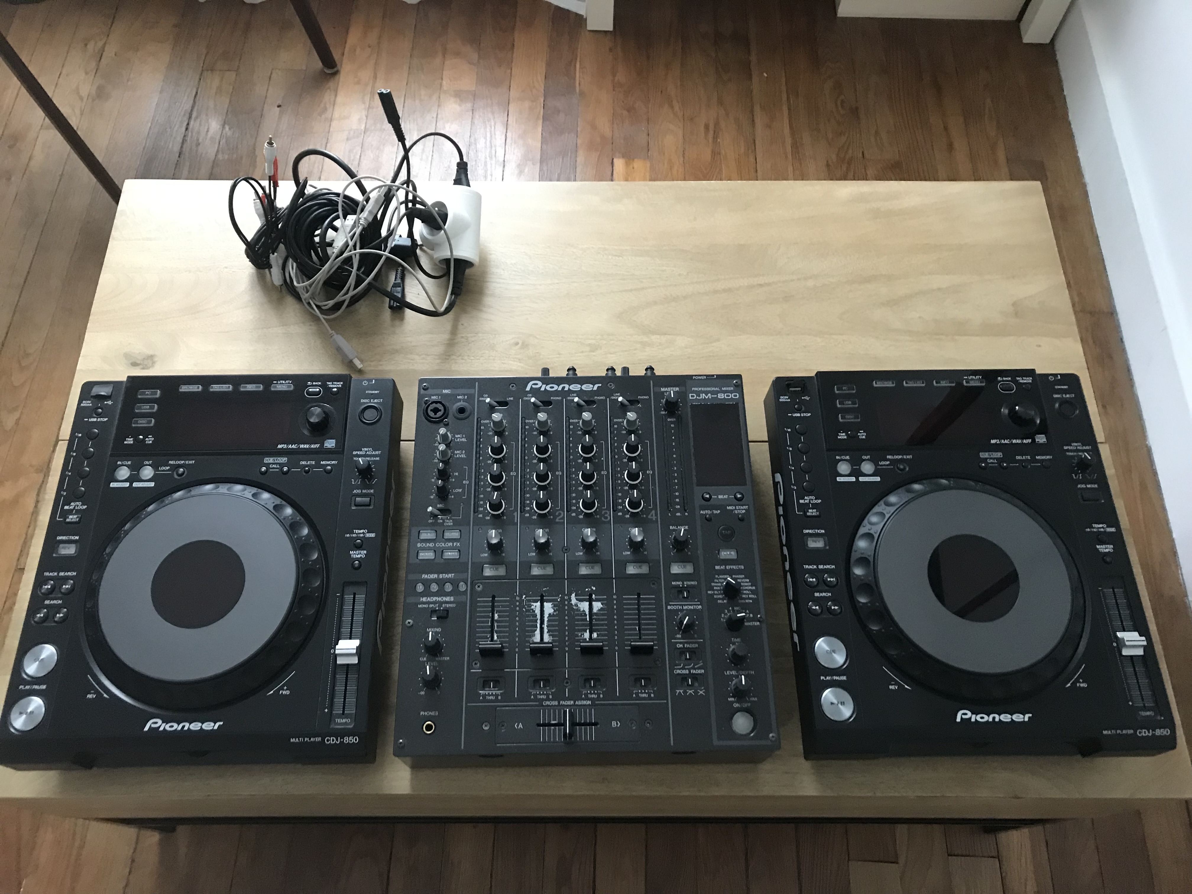 DJM-800 - Pioneer DJM-800 - Audiofanzine