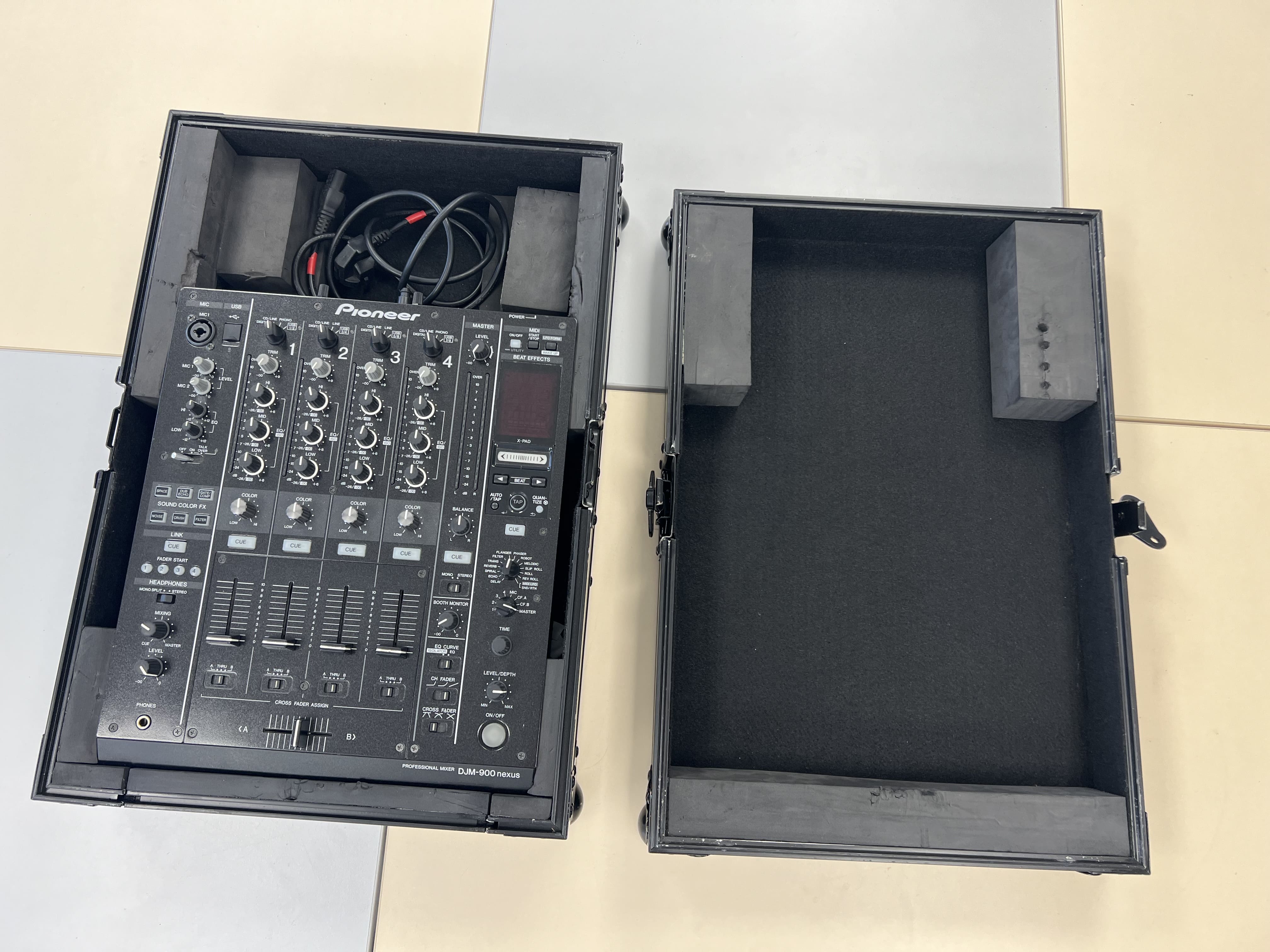 DJM-900NXS - Pioneer DJM-900NXS - Audiofanzine