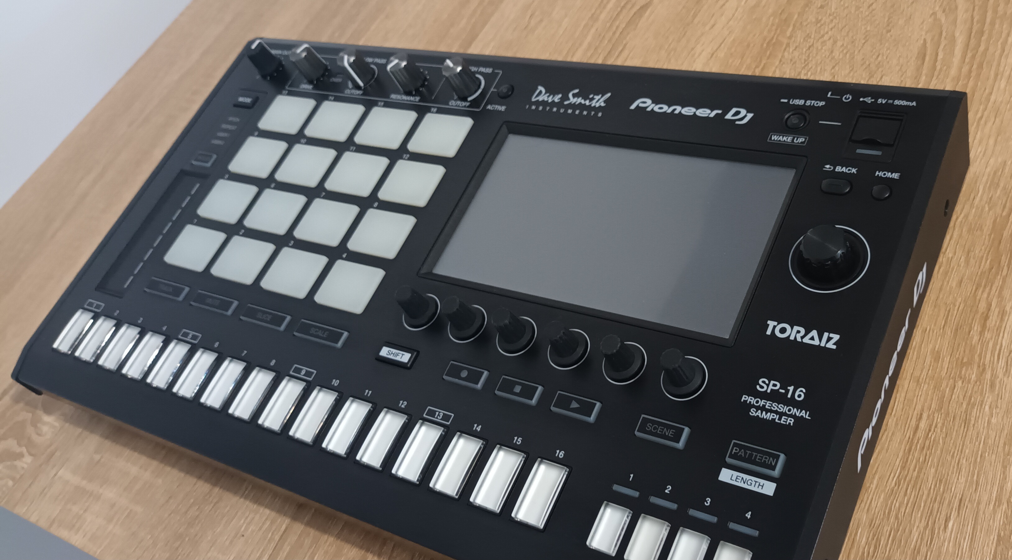 Toraiz SP-16 - Pioneer Toraiz SP-16 - Audiofanzine