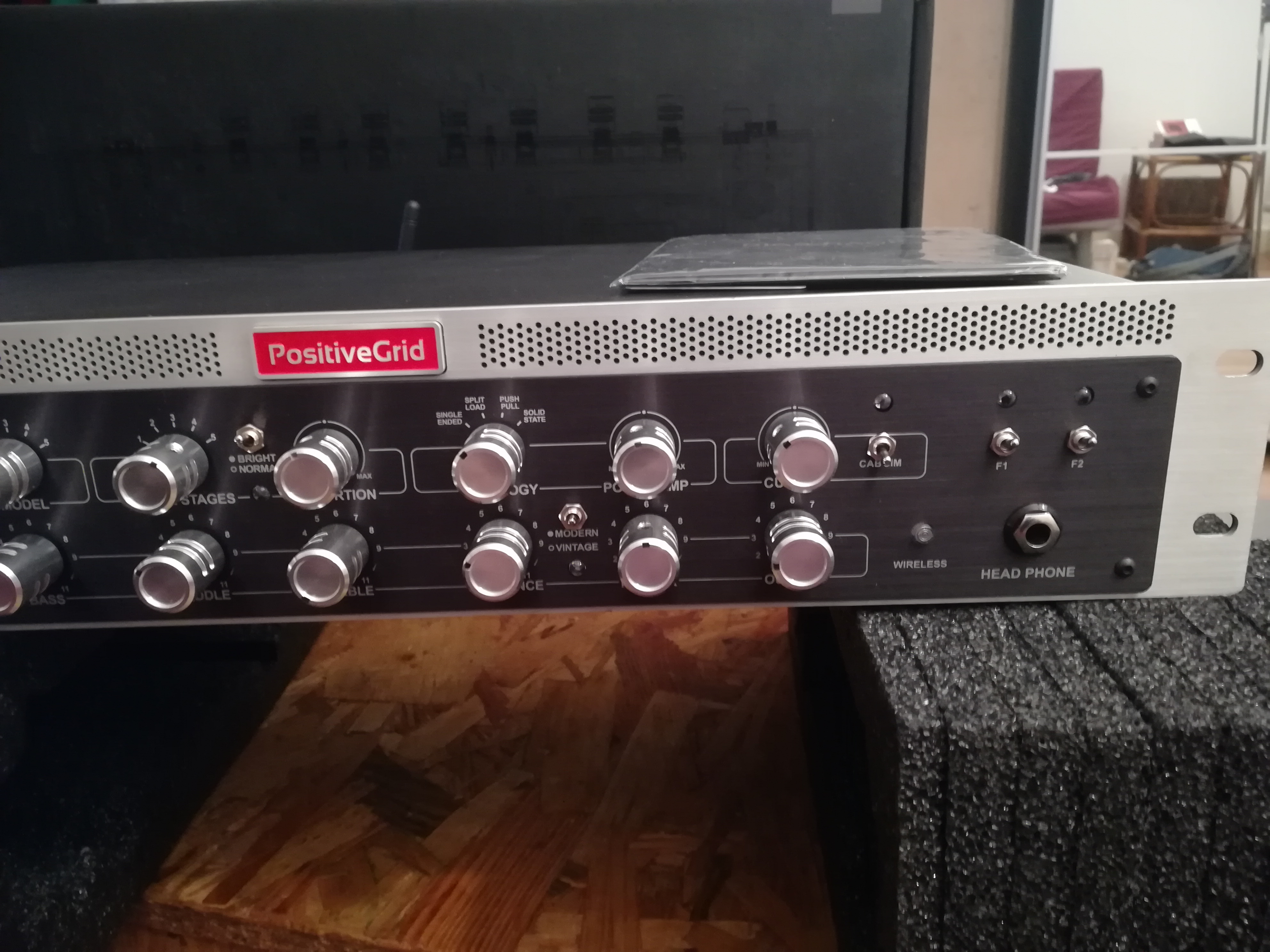 Bias Rack - Positive Grid Bias Rack - Audiofanzine