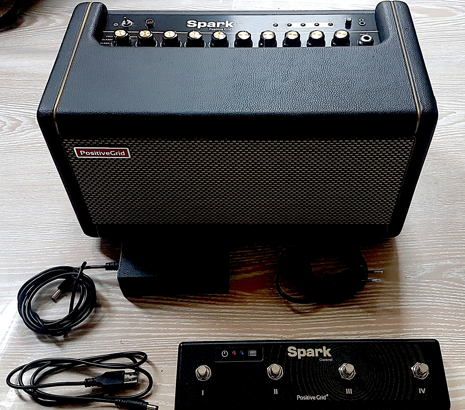 Spark - Positive Grid Spark - Audiofanzine