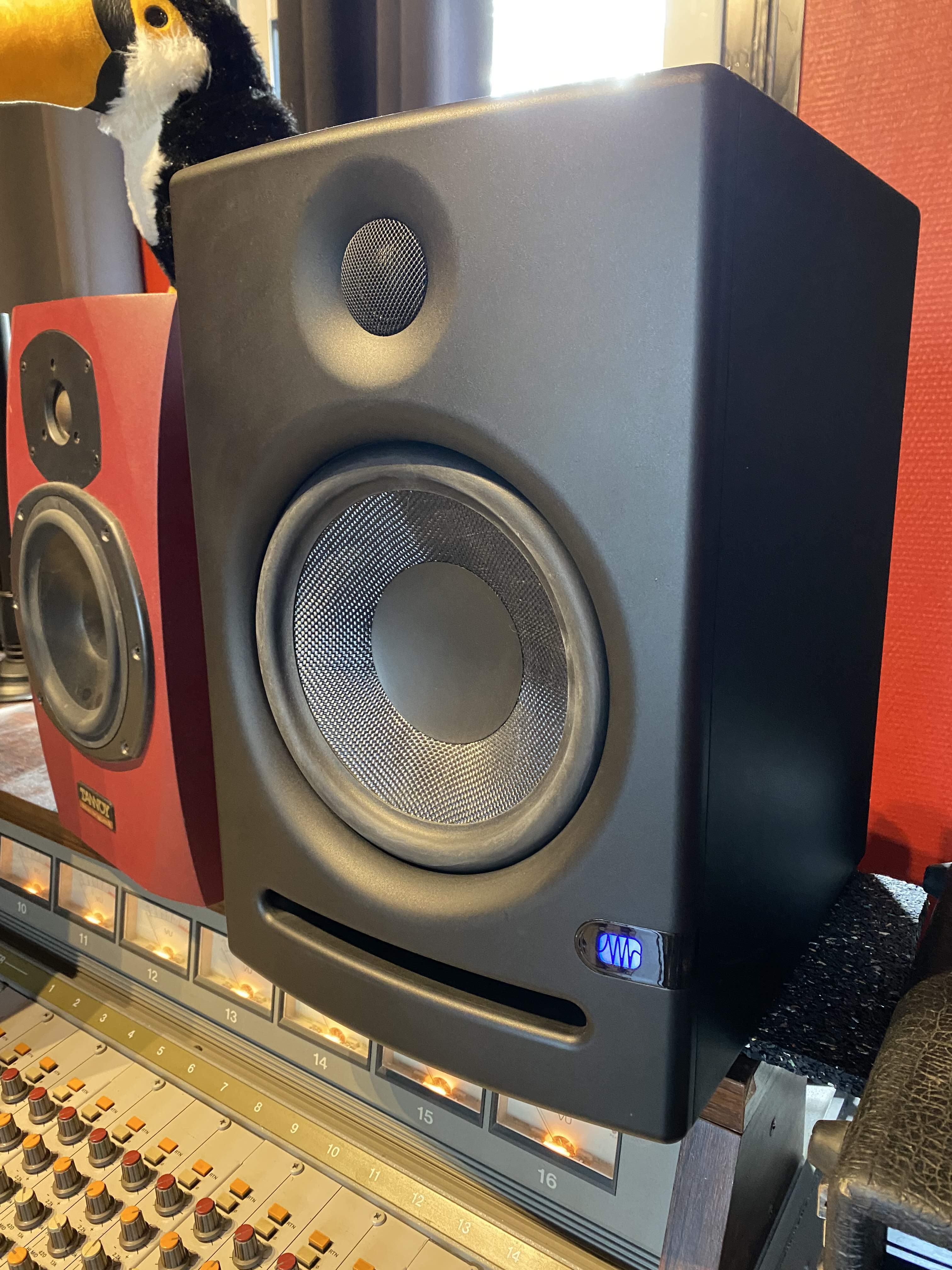 Eris E8 - PreSonus Eris E8 - Audiofanzine