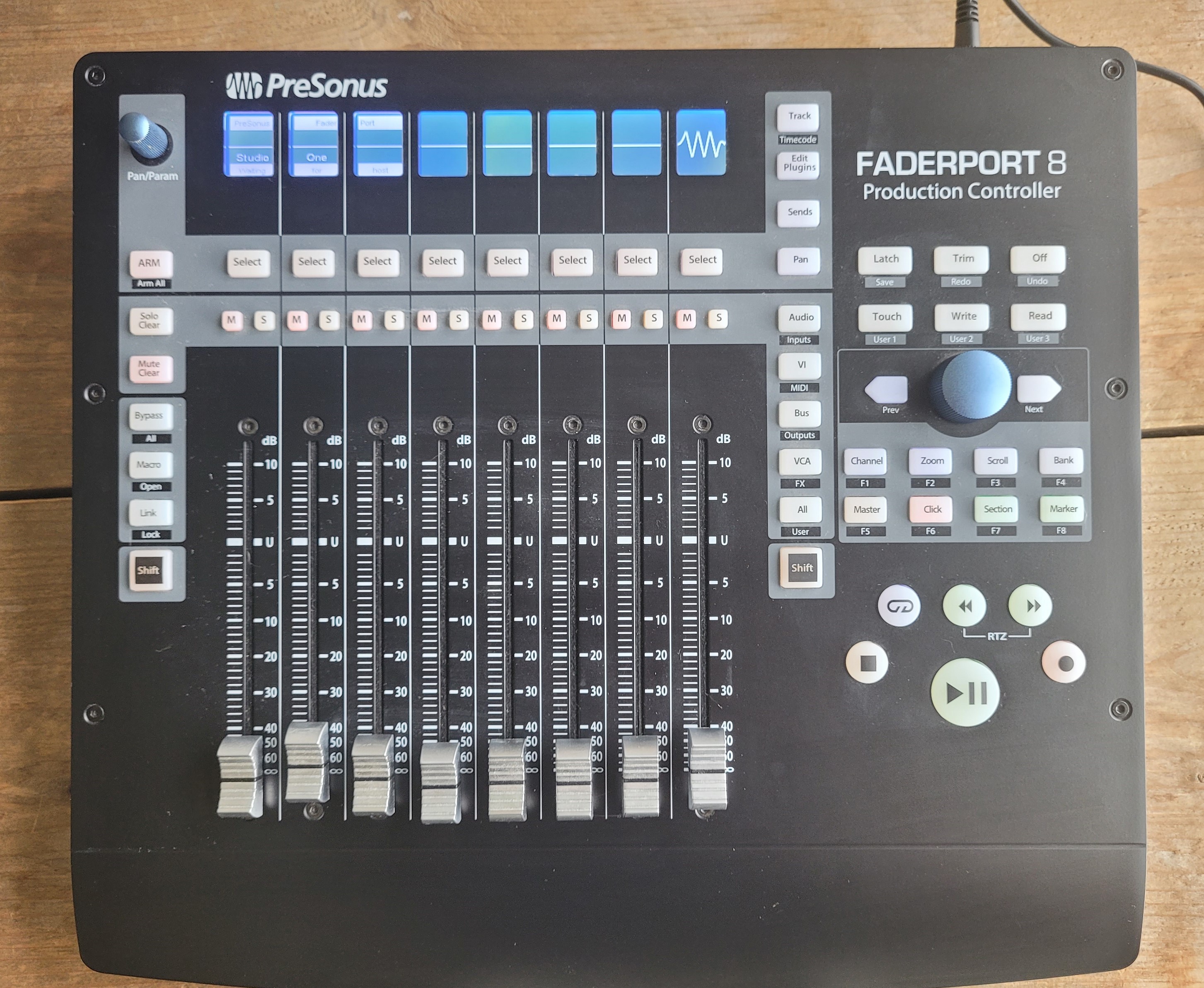 Faderport 8 - PreSonus Faderport 8 - Audiofanzine