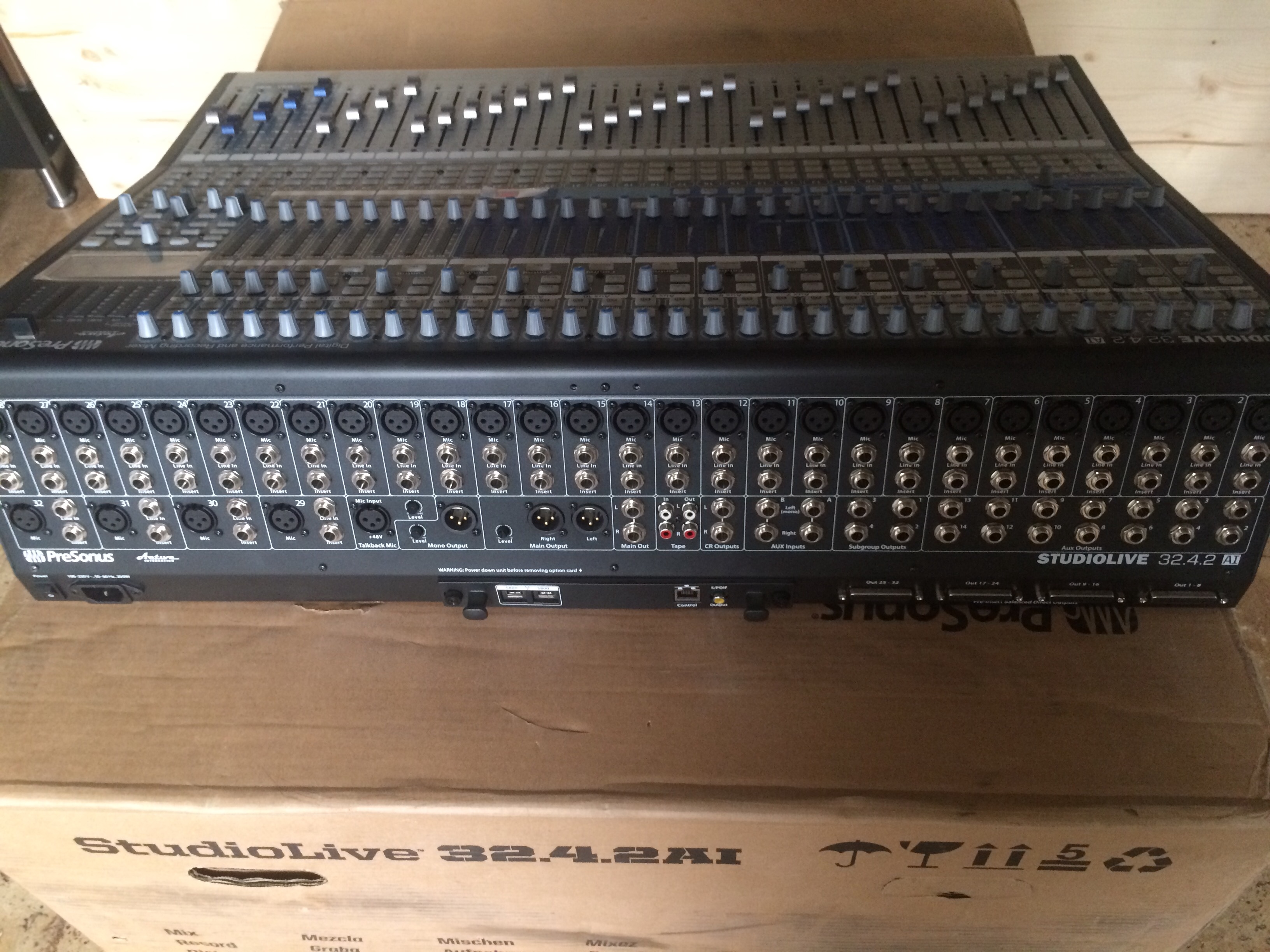 STUDIOLIVE 32.4.2AI - PreSonus StudioLive 32.4.2AI - Audiofanzine