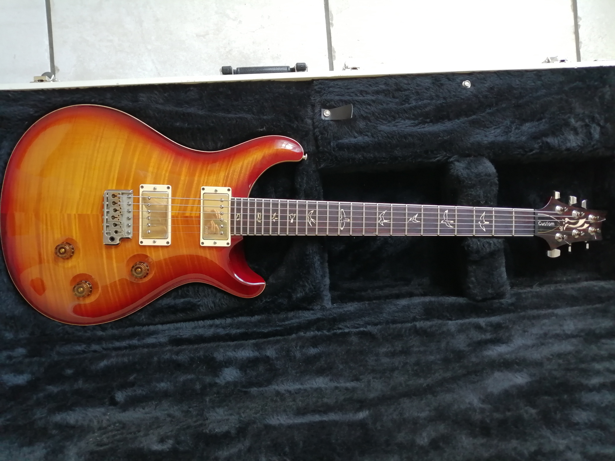 25th Anniversary Custom 24 - PRS 25th Anniversary Custom 24 - Audiofanzine