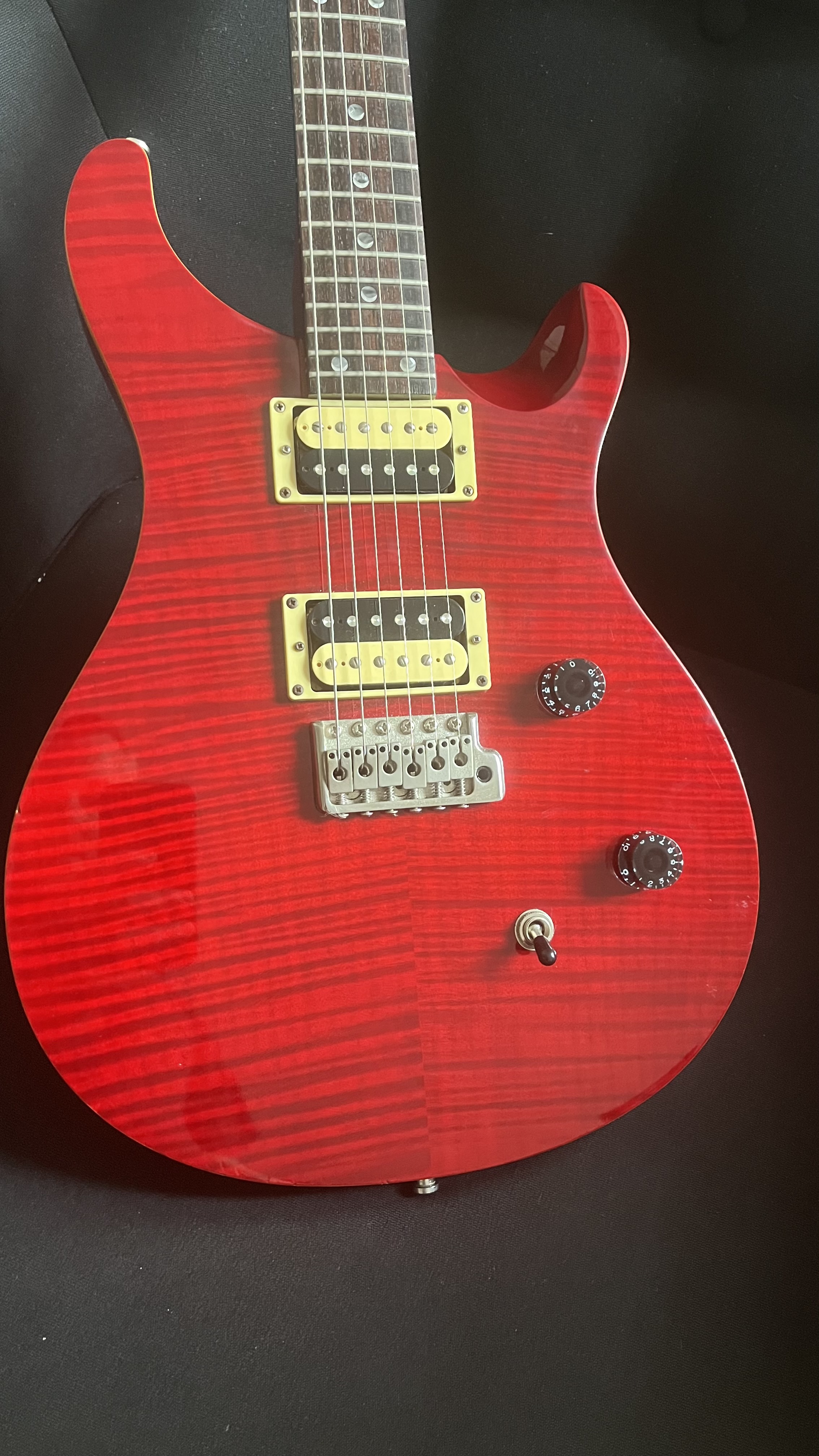 SE Custom 24 - PRS SE Custom 24 - Audiofanzine