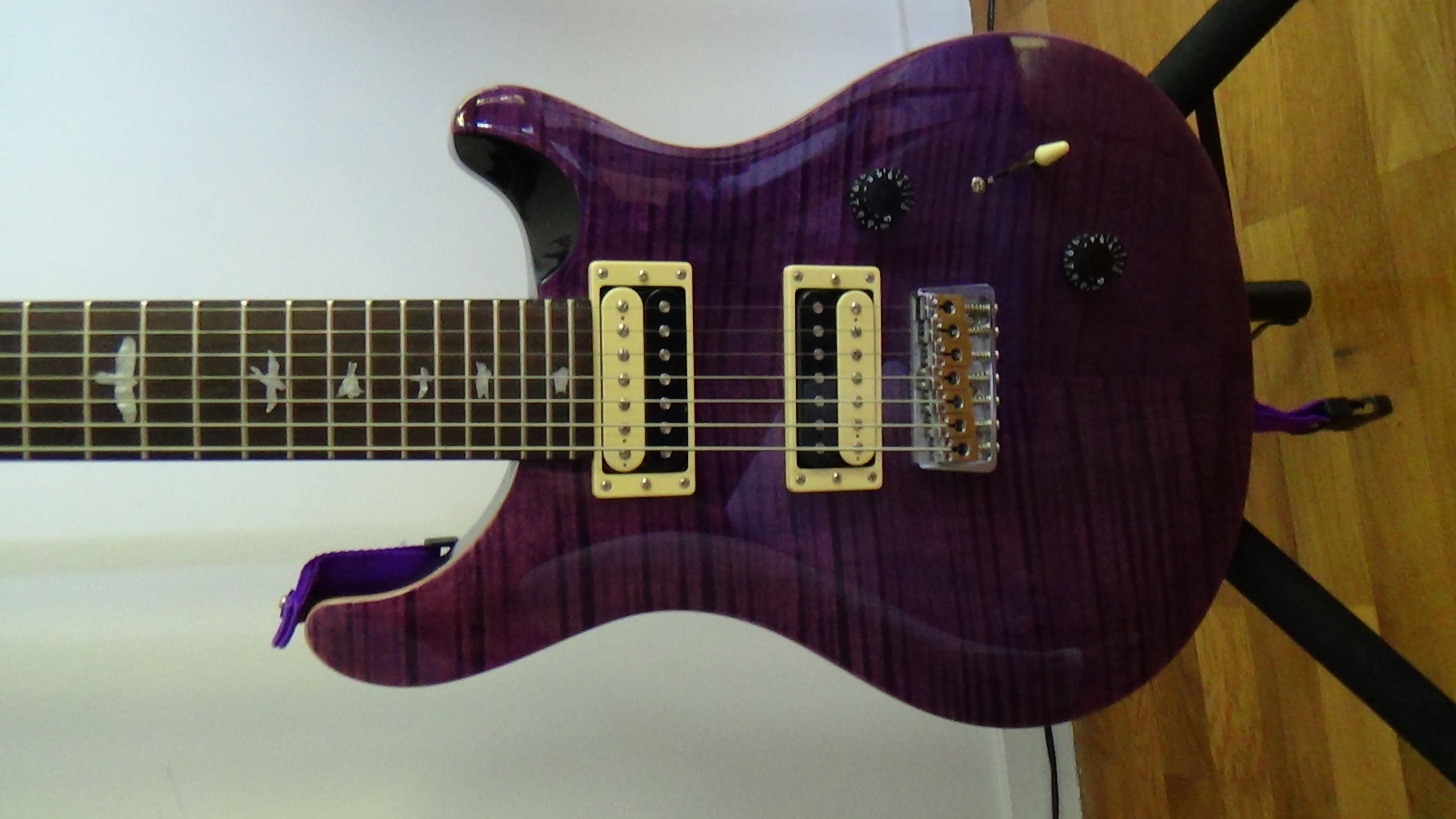 SE Custom 24 7-String - Amethyst PRS - Audiofanzine