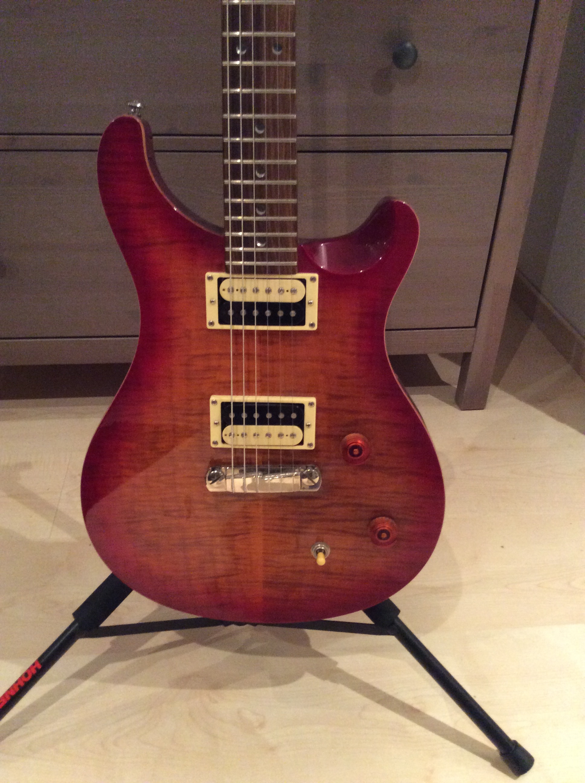 SE CUSTOM - CHERRY SUNBURST - PRS SE Custom - Cherry Sunburst ...