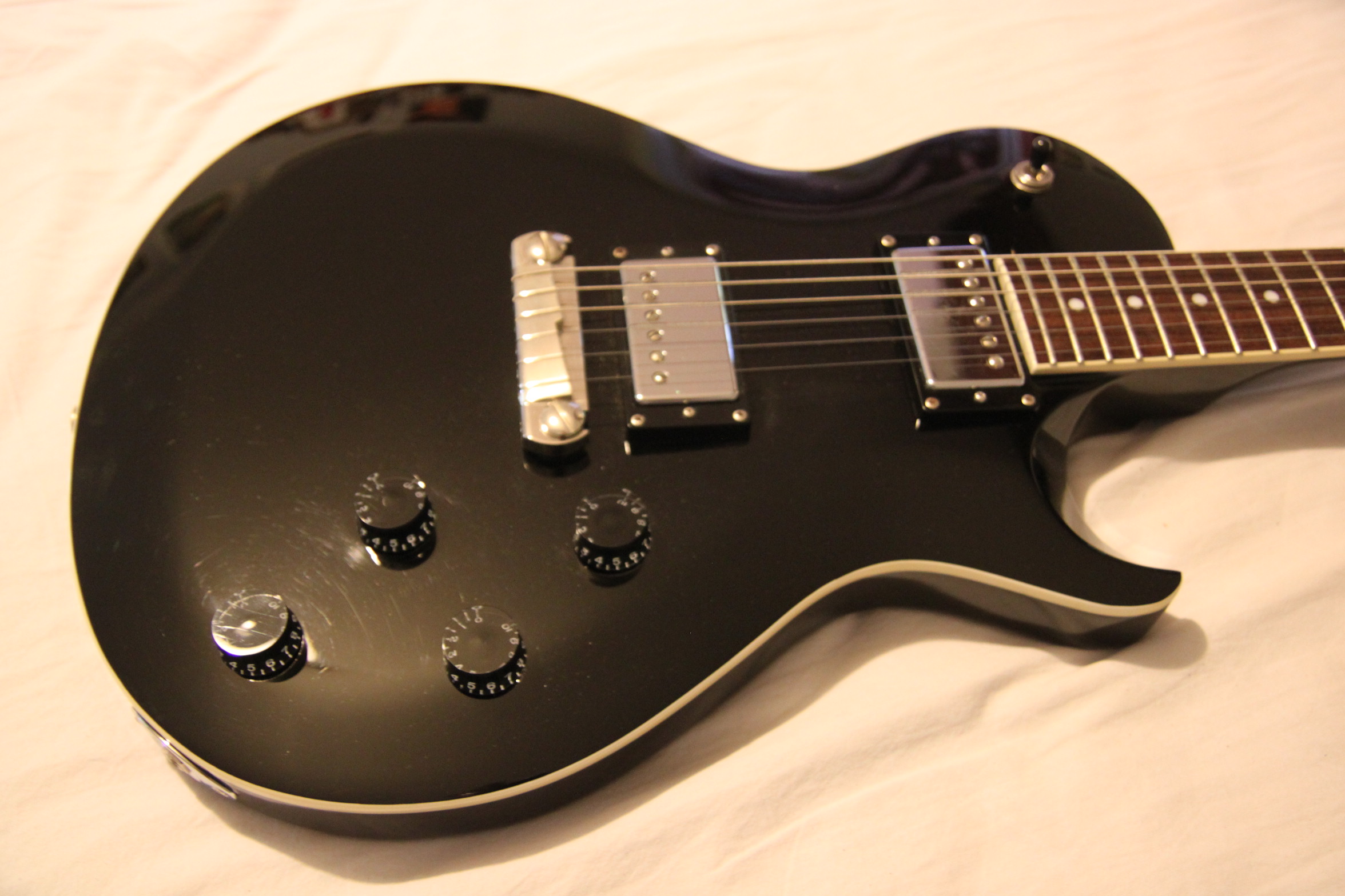 PRS SE Mark Tremonti - Black image (#876189) - Audiofanzine