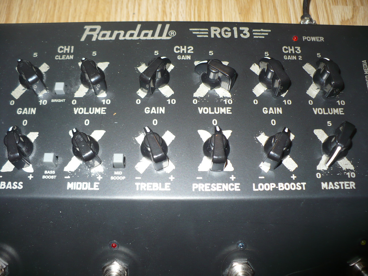 RG13 - Randall RG13 - Audiofanzine