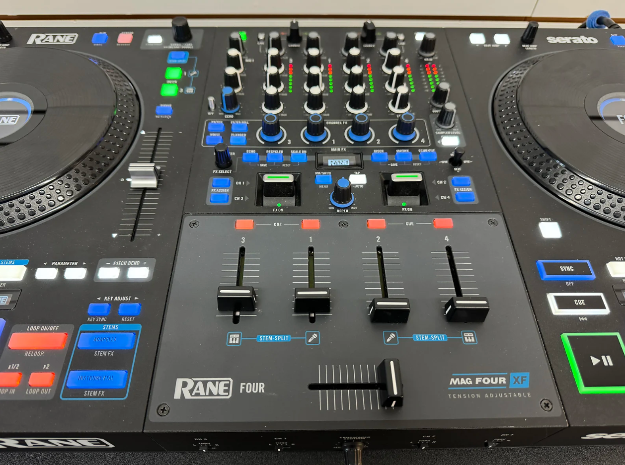 Four - Rane Four - Audiofanzine