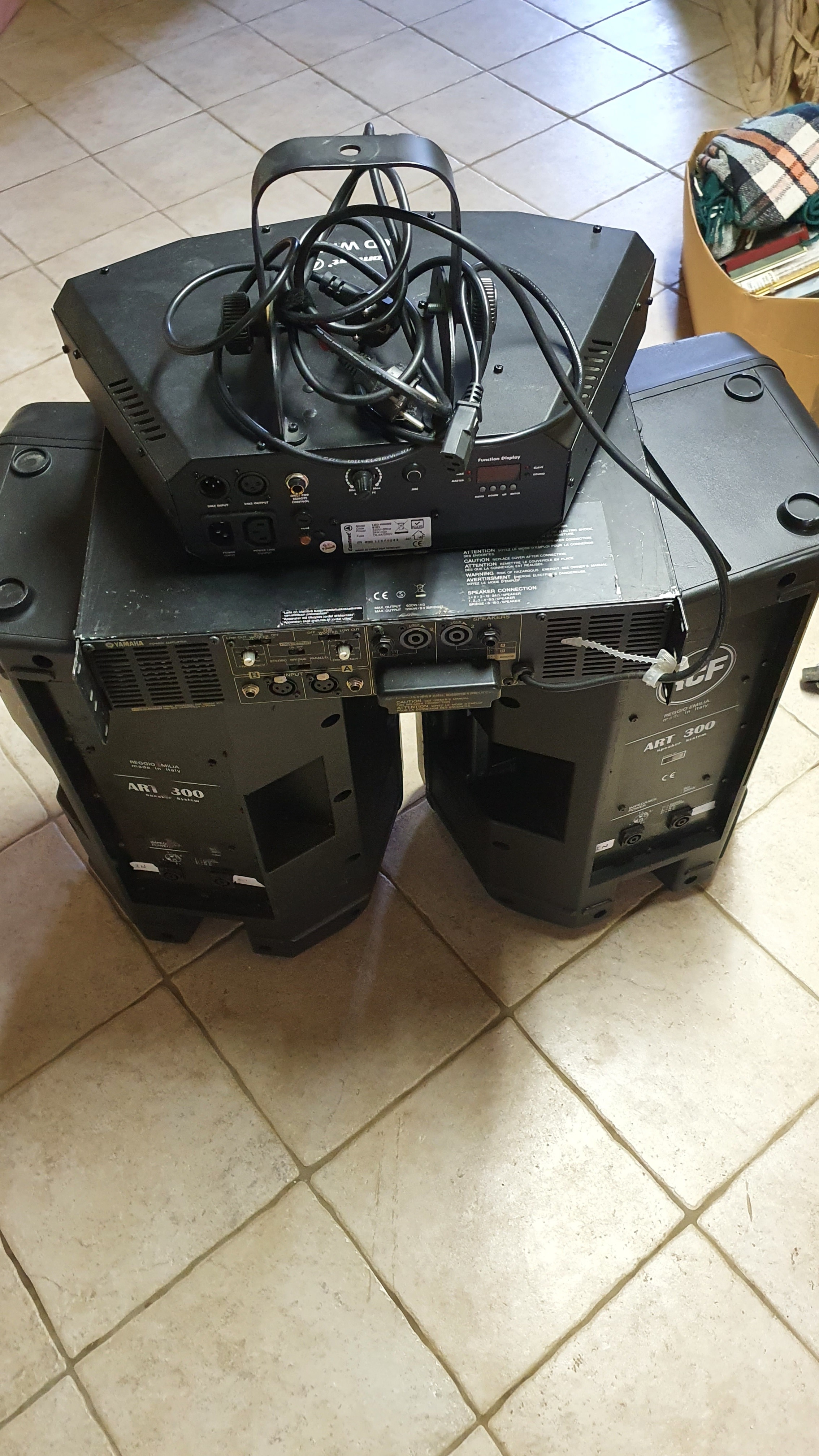 ART 300 - RCF ART 300 - Audiofanzine