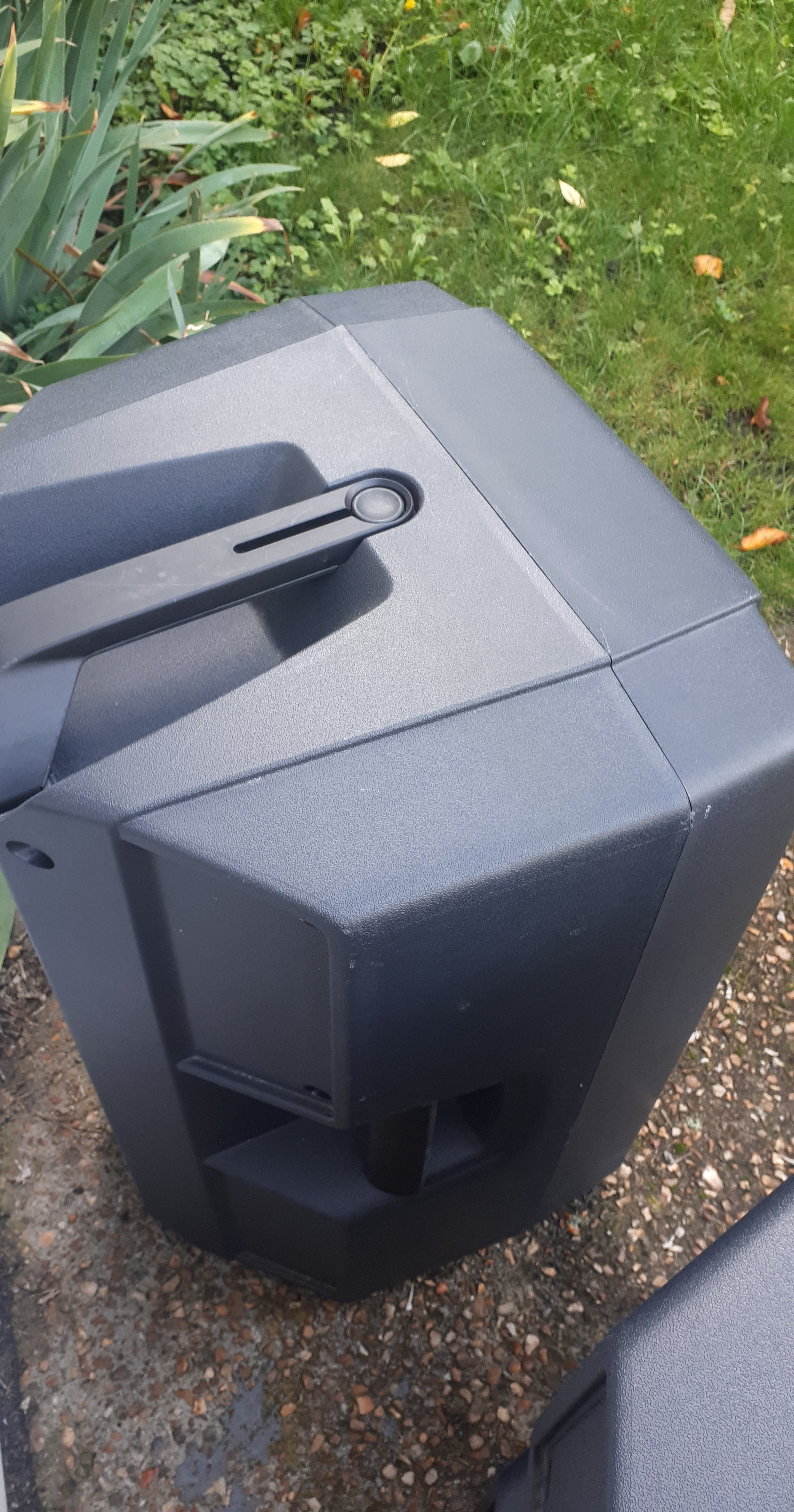 Paire de RCF Art 715 MK2 + Pieds Millenium (Basse-Normandie) - Audiofanzine