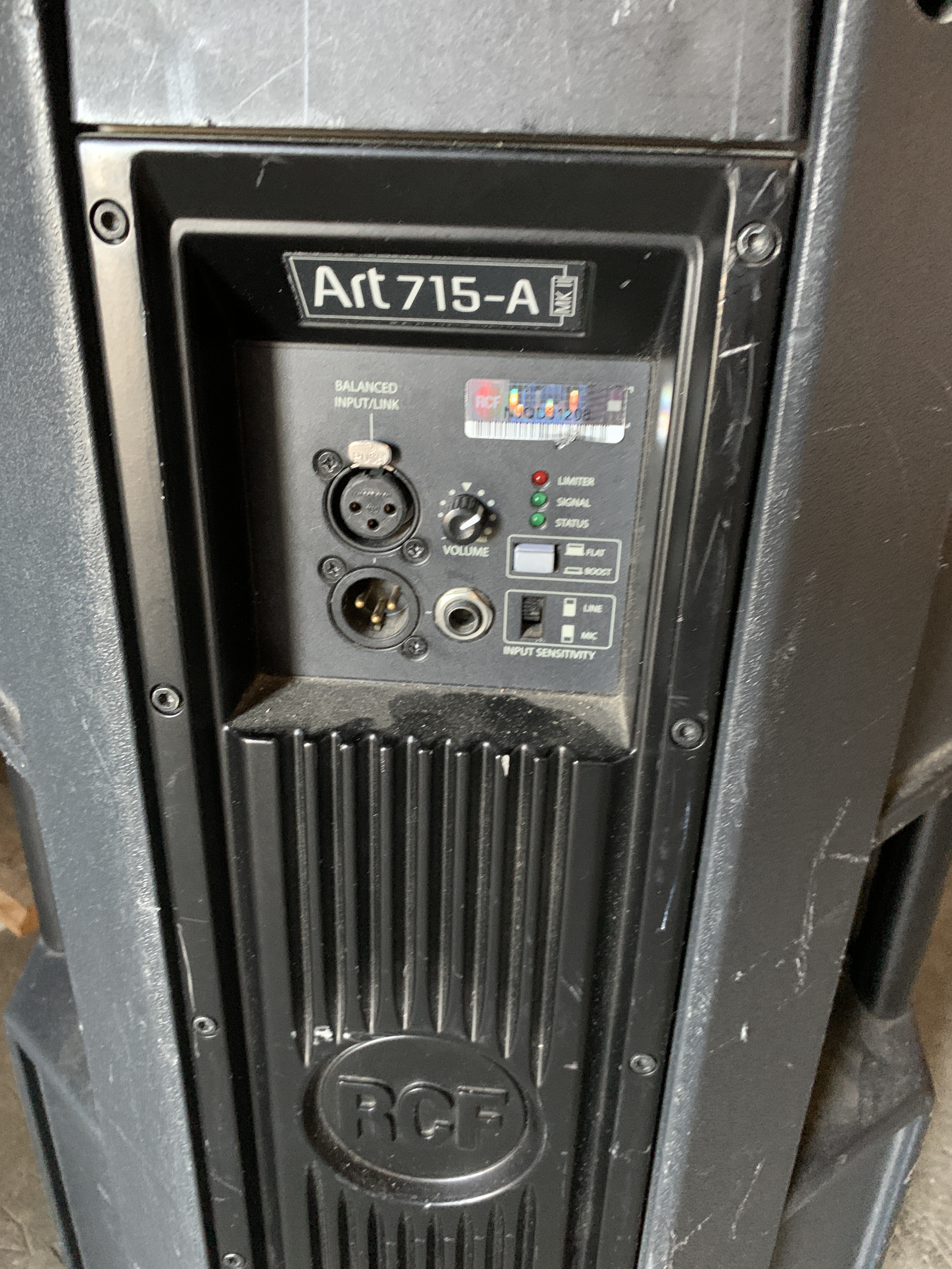 ART 715-A MK II - RCF ART 715-A MK II - Audiofanzine