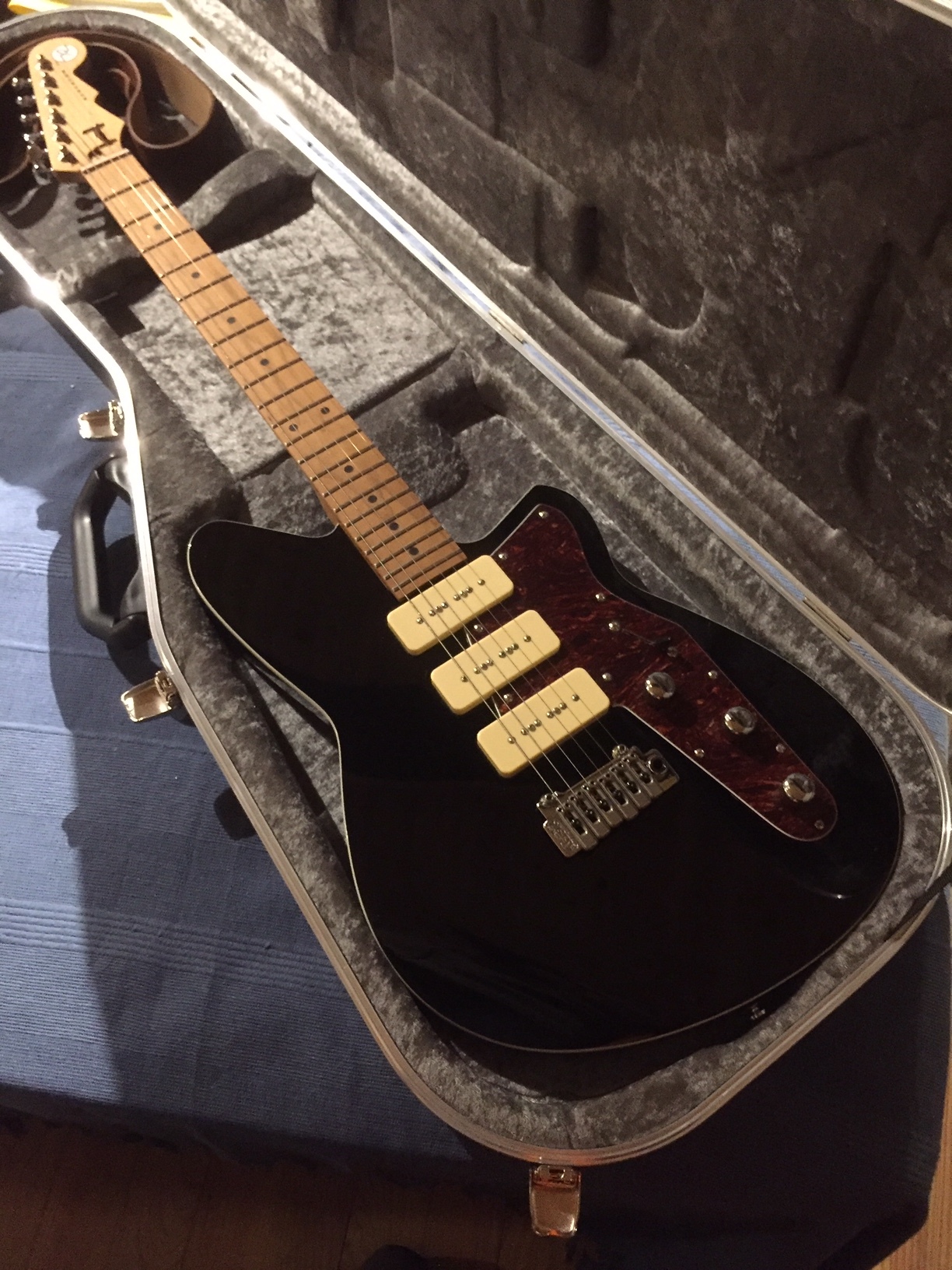 Jetstream 390 - Reverend Jetstream 390 - Audiofanzine