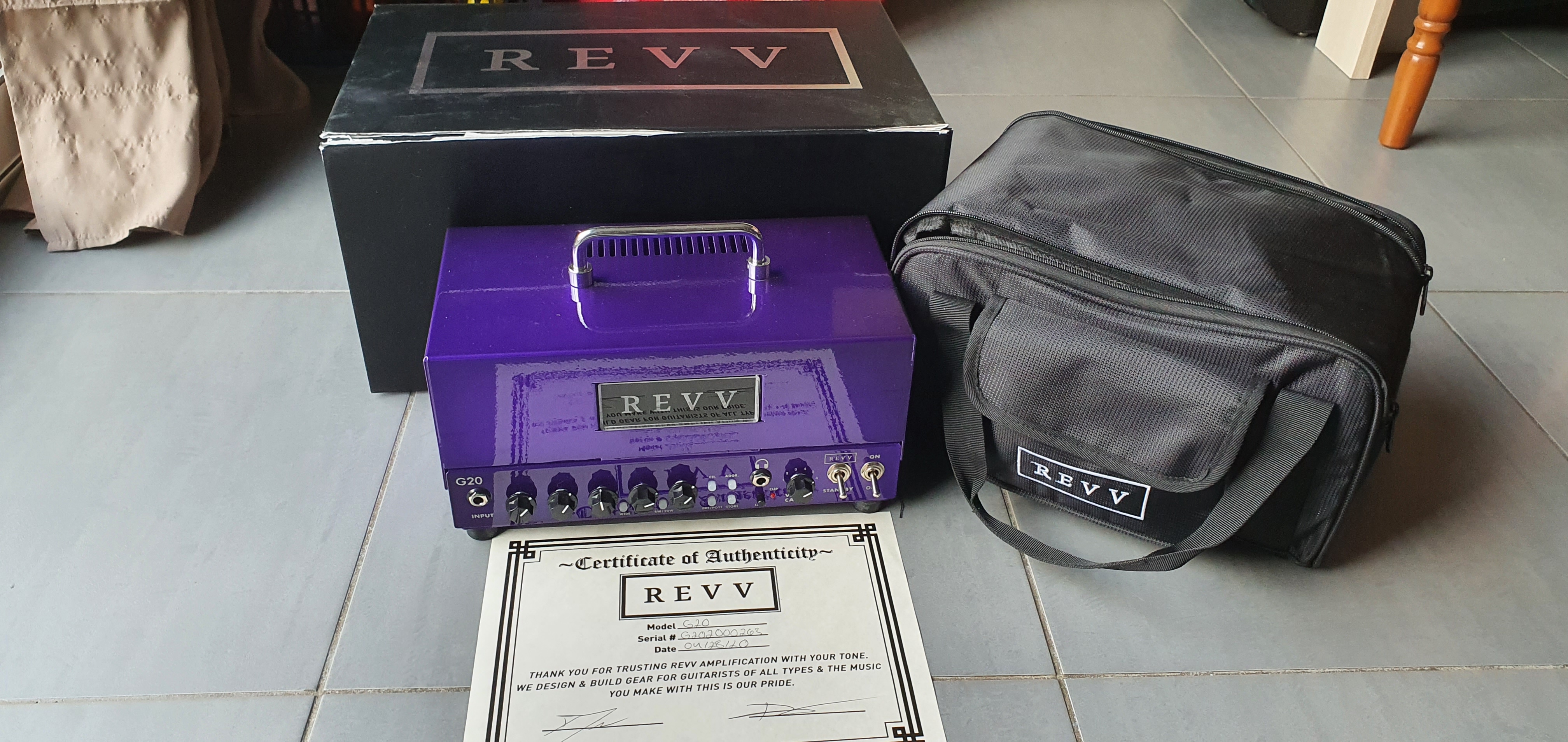 G20 Lunchbox Amp - Revv Amplification G20 Lunchbox Amp - Audiofanzine