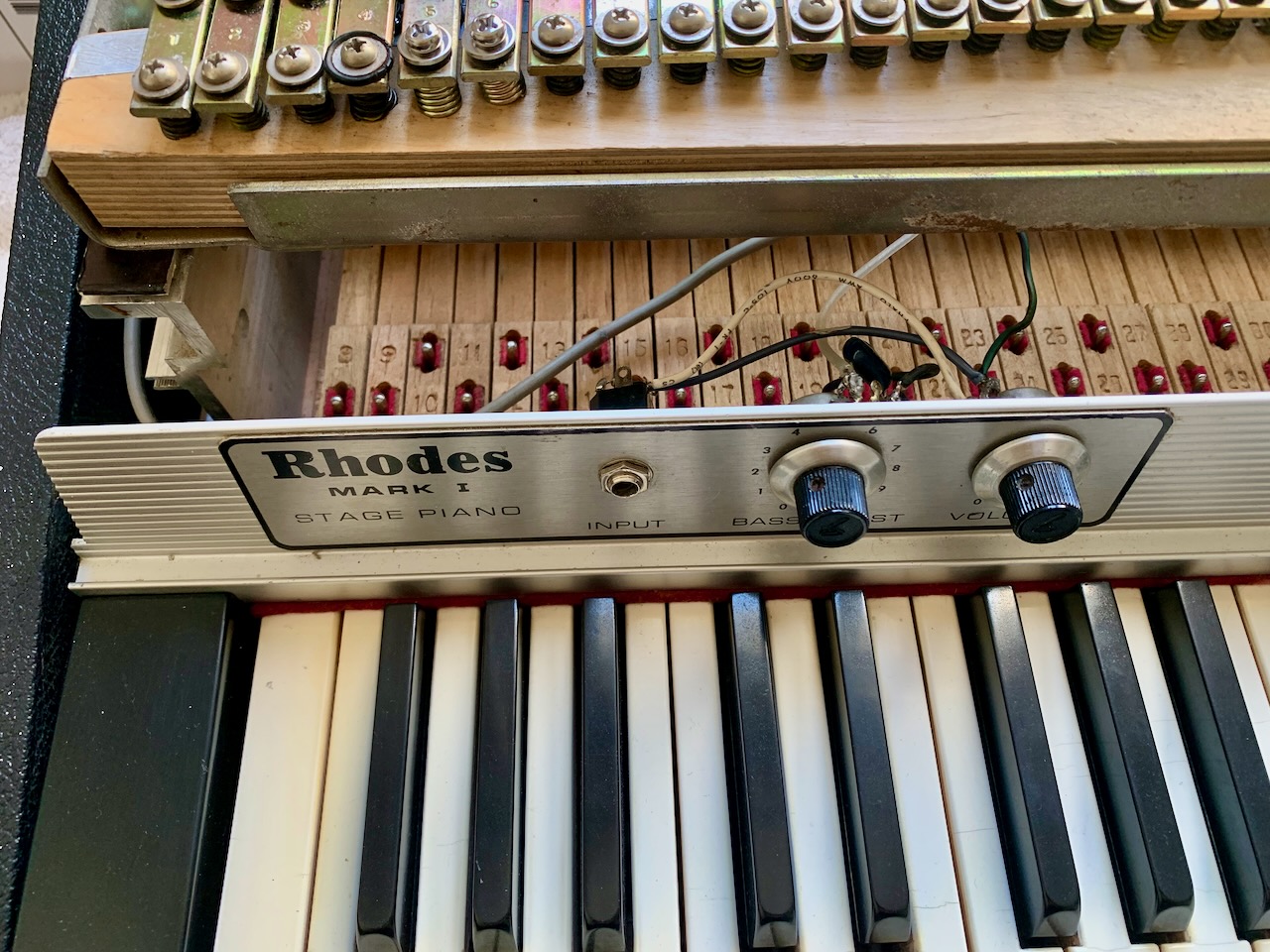 Mark I Stage 73 - Rhodes Mark I Stage 73 - Audiofanzine