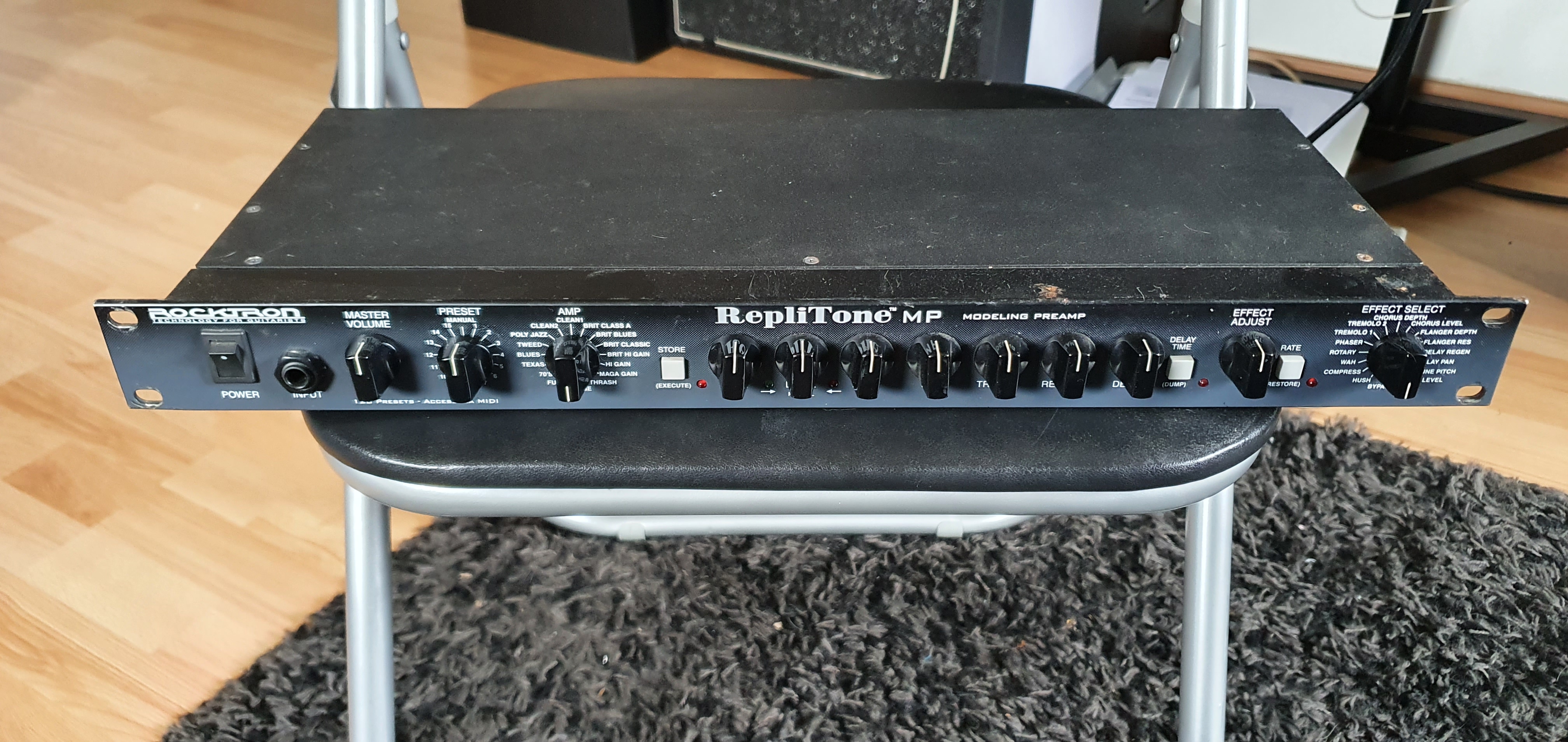 Replitone Modeling Preamp - Rocktron Replitone Modeling Preamp ...