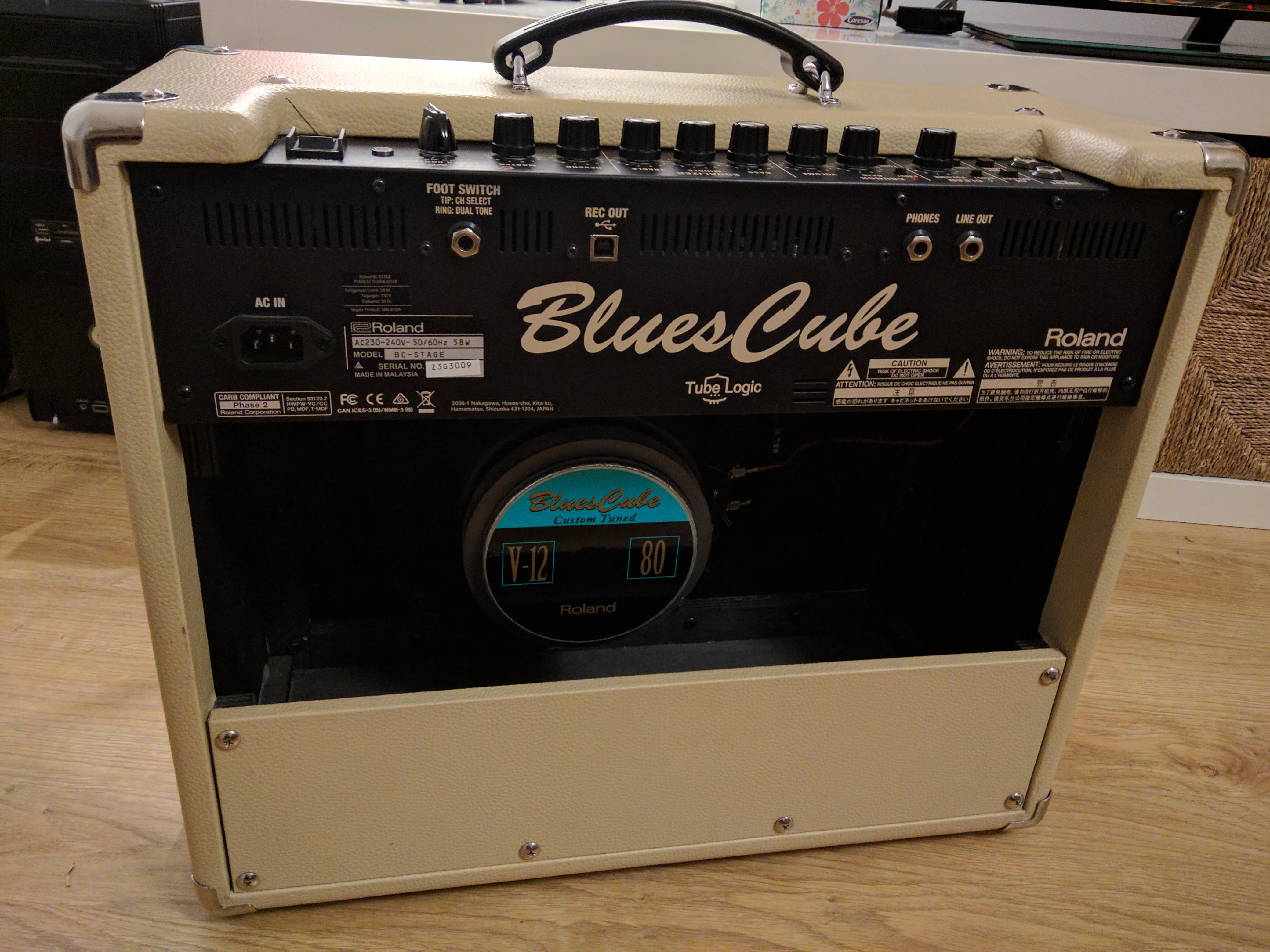 BLUES CUBE STAGE - Roland Blues Cube Stage - Audiofanzine