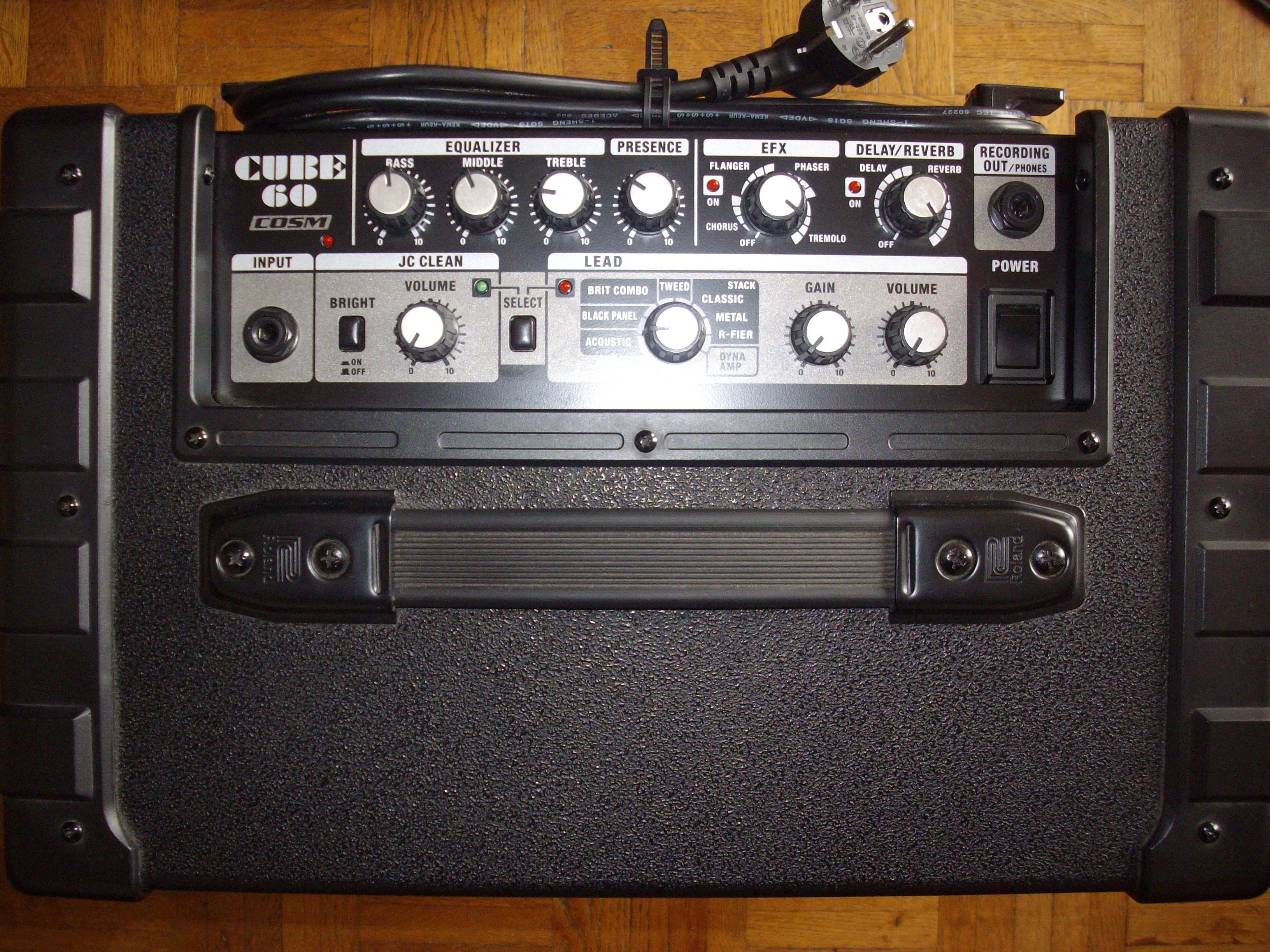 Roland Cube-60 image (#397532) - Audiofanzine