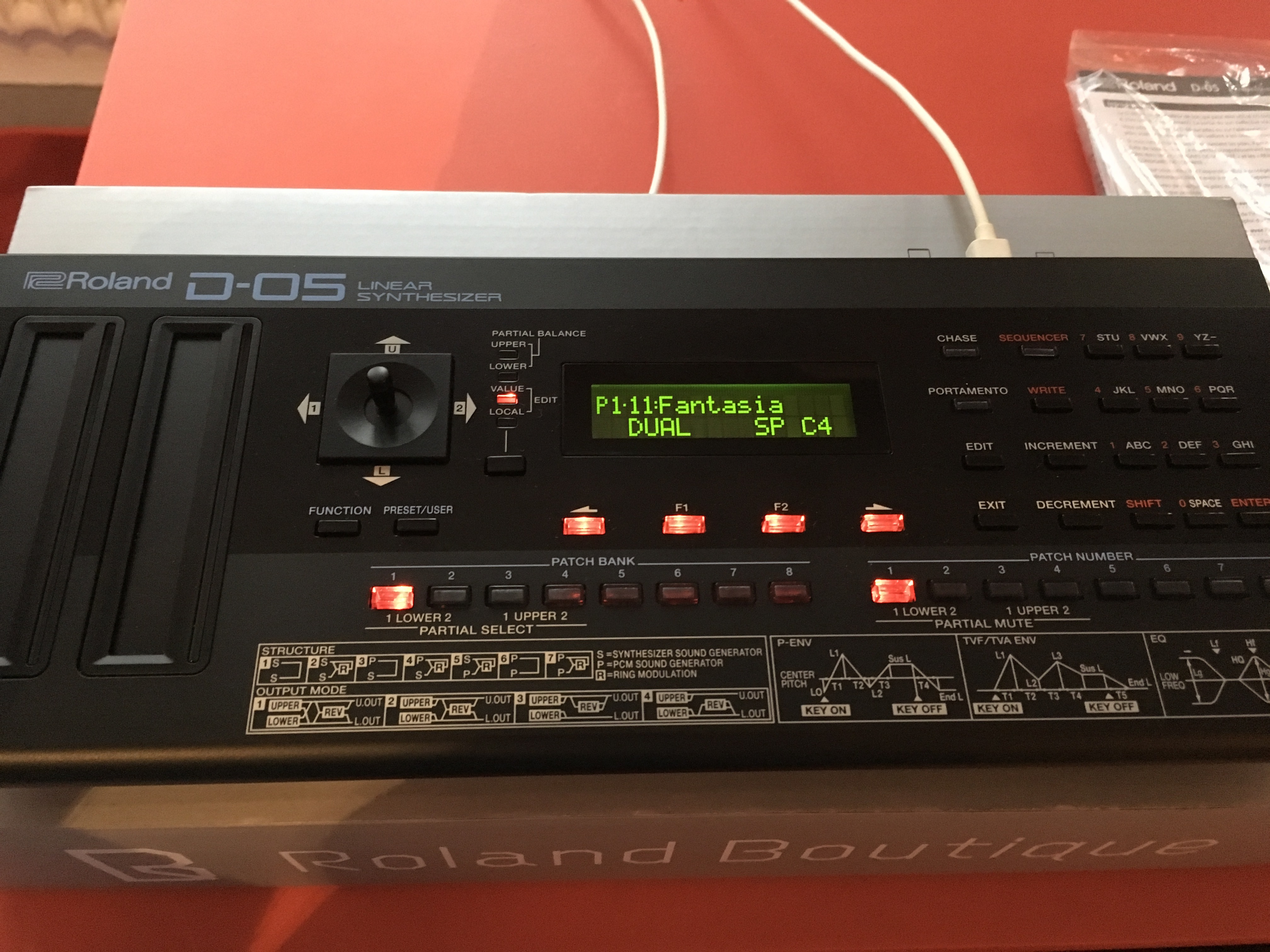 D-05 - Roland D-05 - Audiofanzine