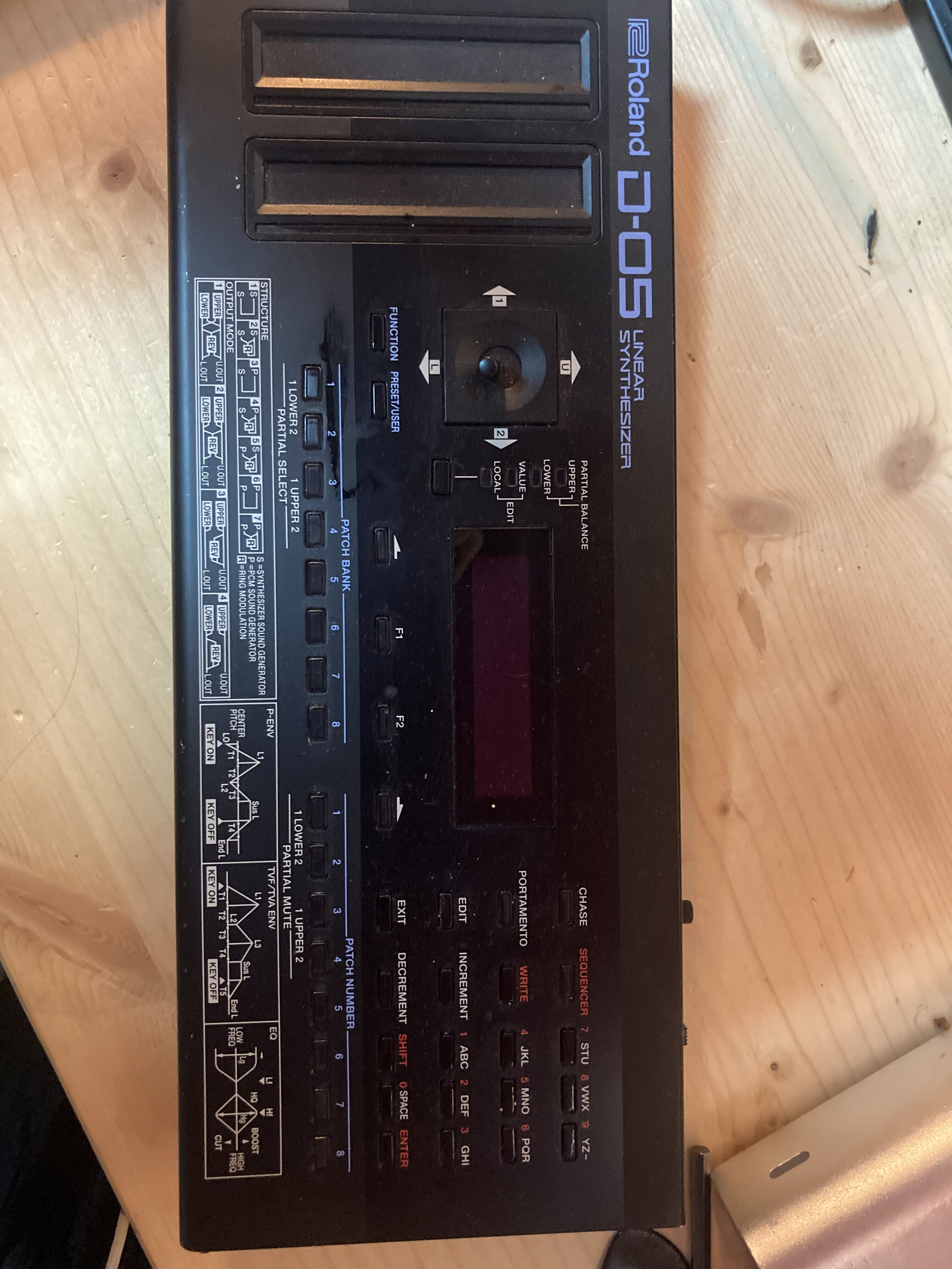 D-05 - Roland D-05 - Audiofanzine