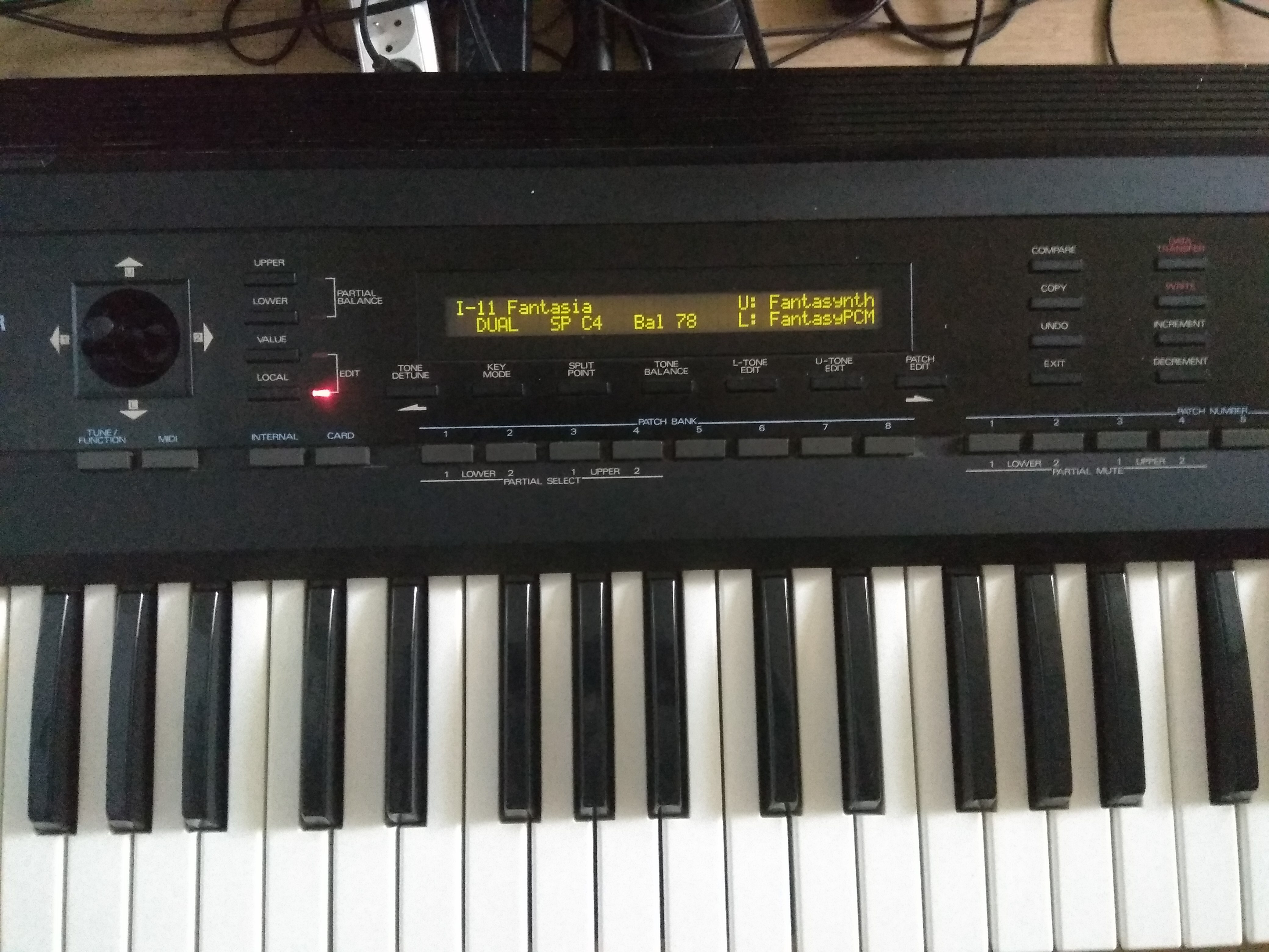 D-50 Linear Synthesizer - Roland D-50 Linear Synthesizer - Audiofanzine