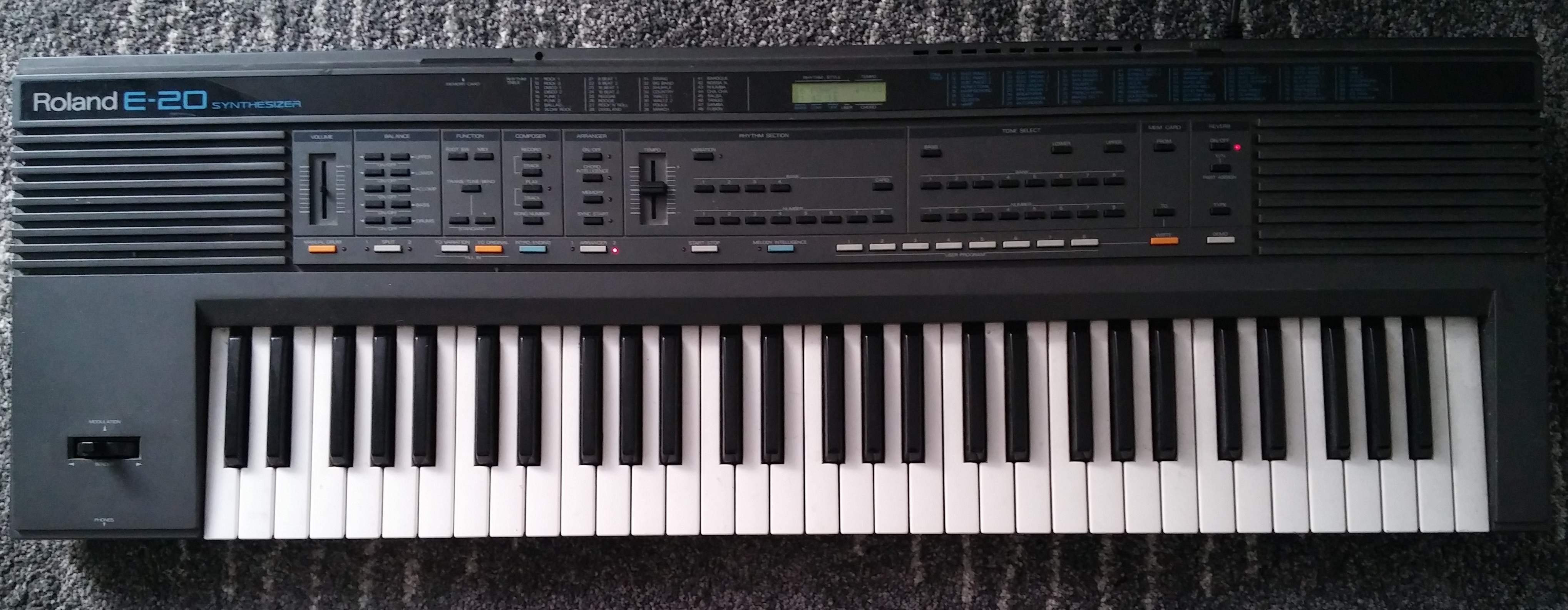 Roland E-20 image (#1132427) - Audiofanzine