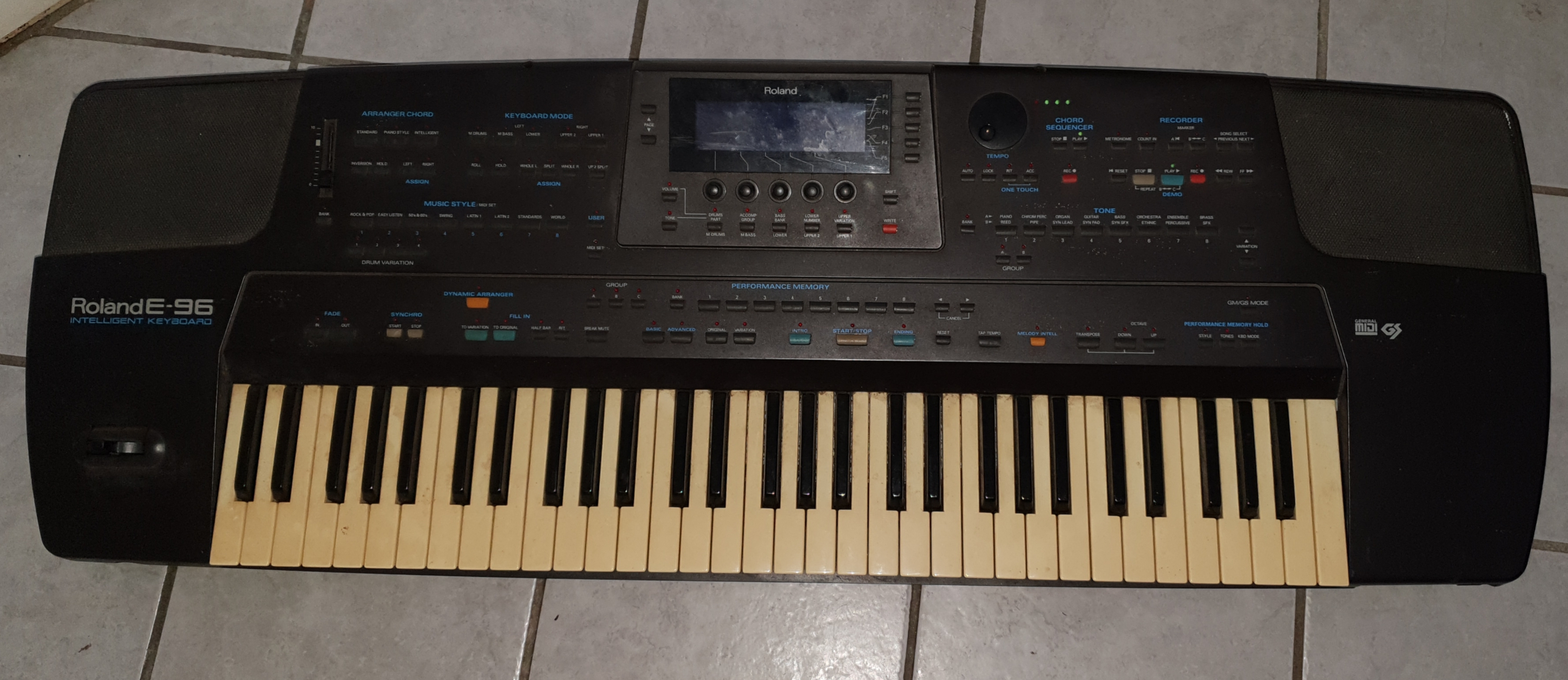 E-96 - Roland E-96 - Audiofanzine