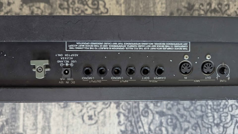 EP-9e - Roland EP-9e - Audiofanzine