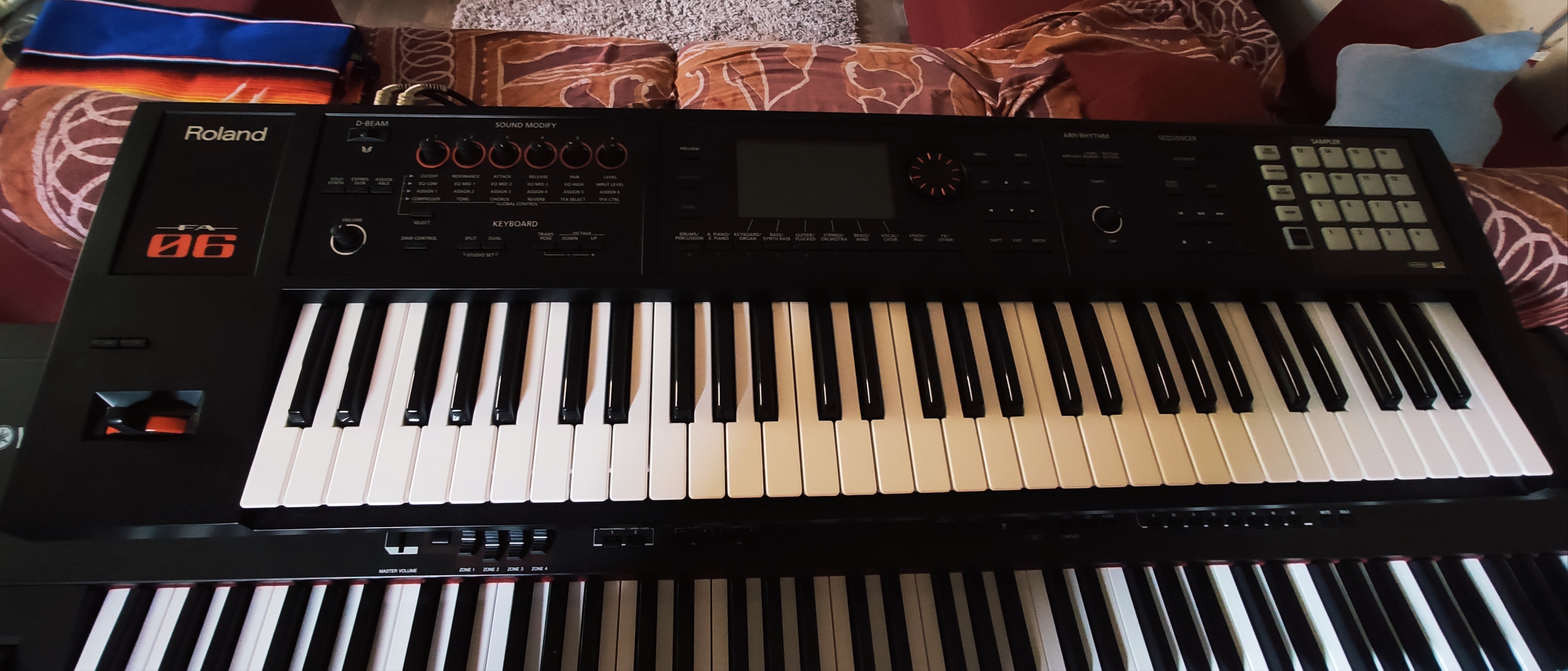 FA-06 - Roland FA-06 - Audiofanzine