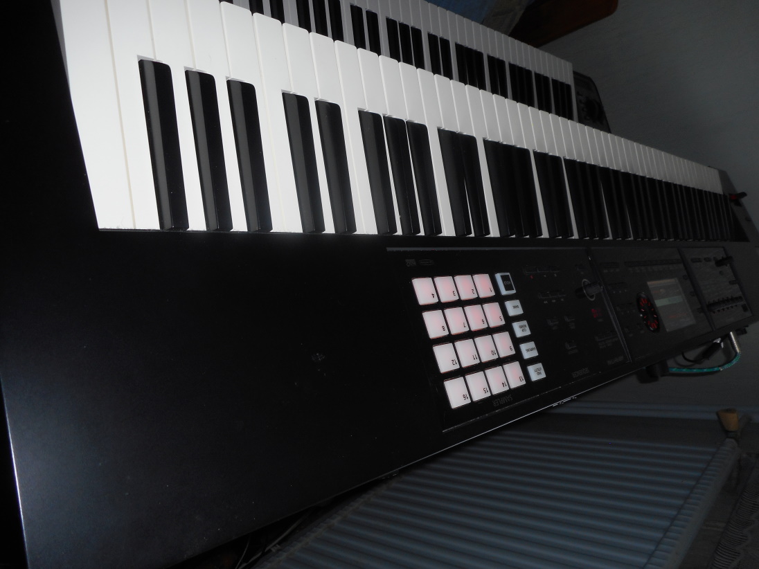 FA-08 - Roland FA-08 - Audiofanzine