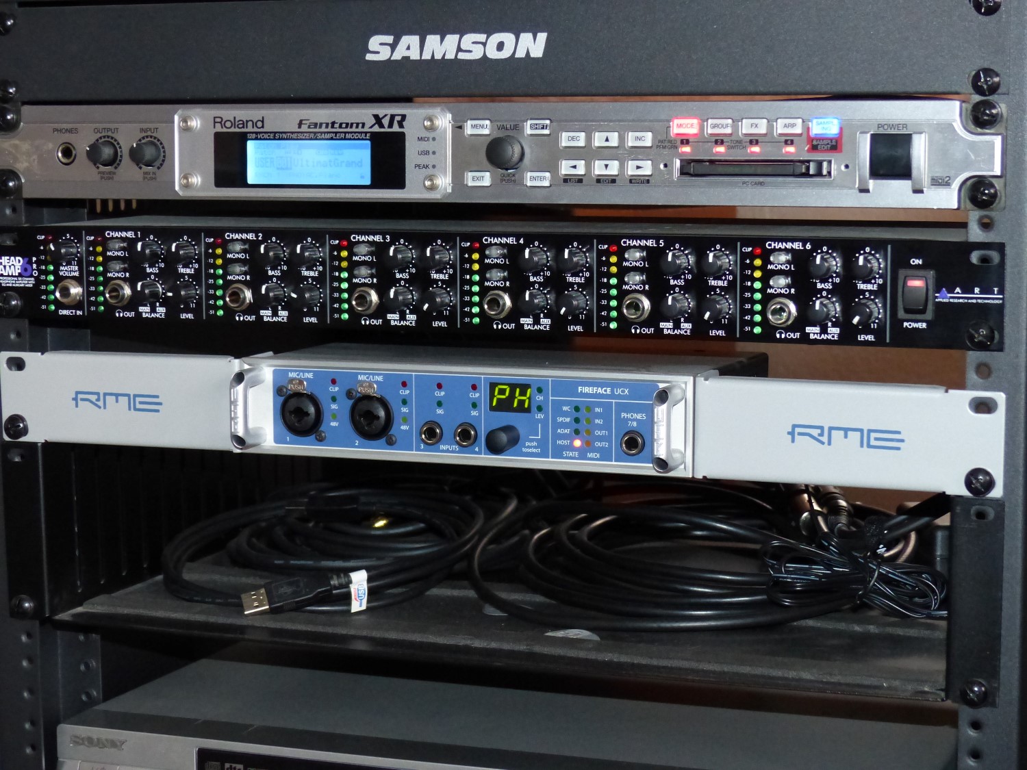 Roland Fantom XR image (#1036601) - Audiofanzine