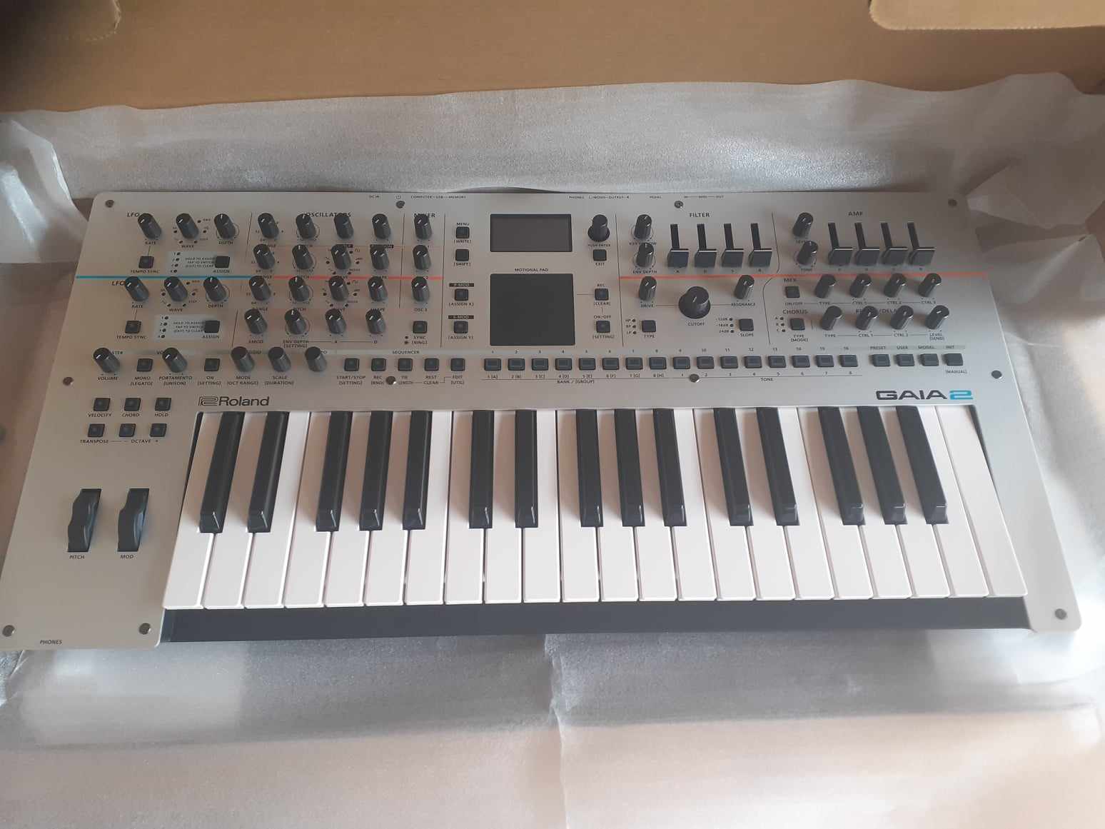 Gaia 2 - Roland Gaia 2 - Audiofanzine