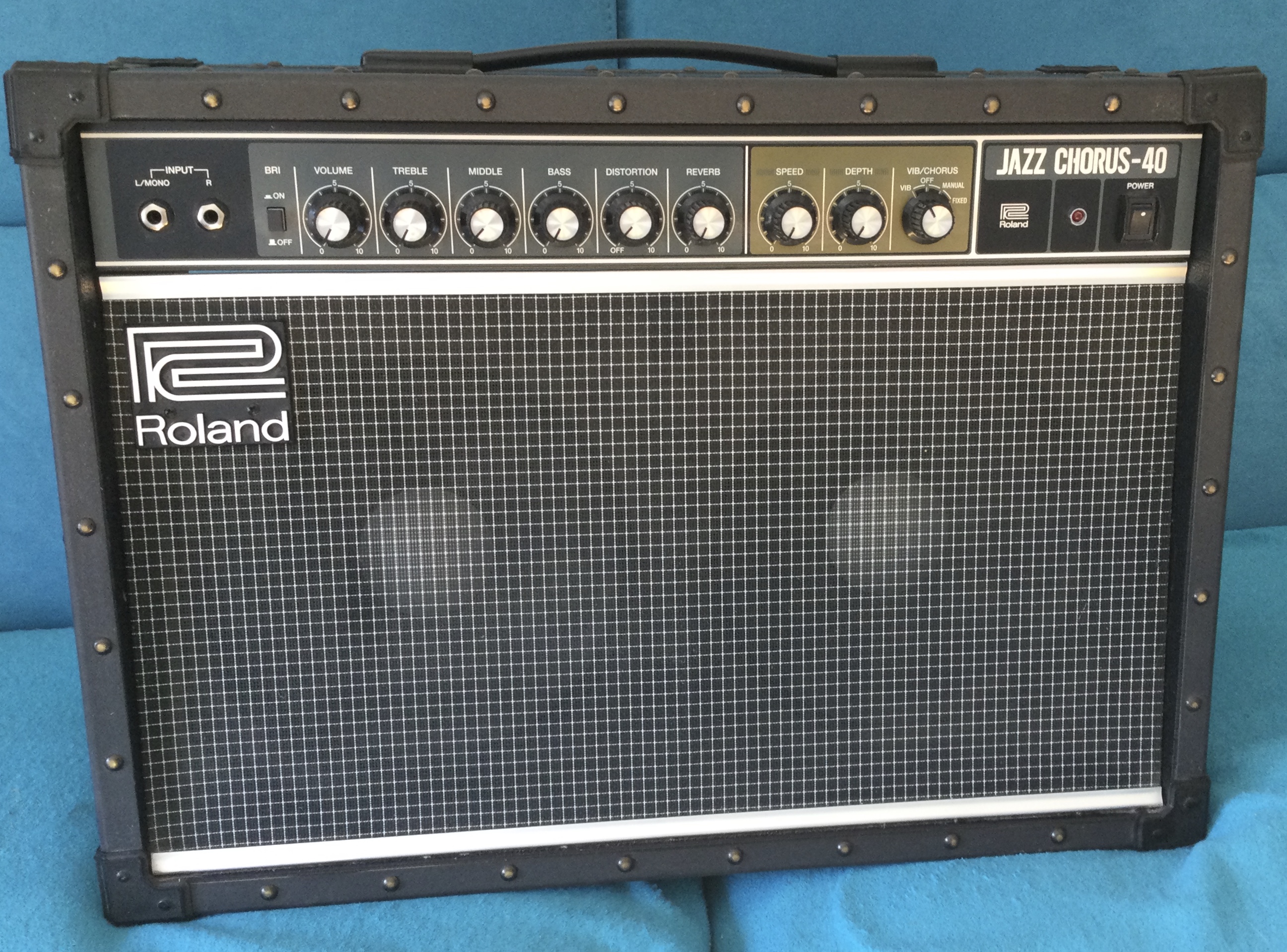 Jazz Chorus JC-40 - Roland Jazz Chorus JC-40 - Audiofanzine