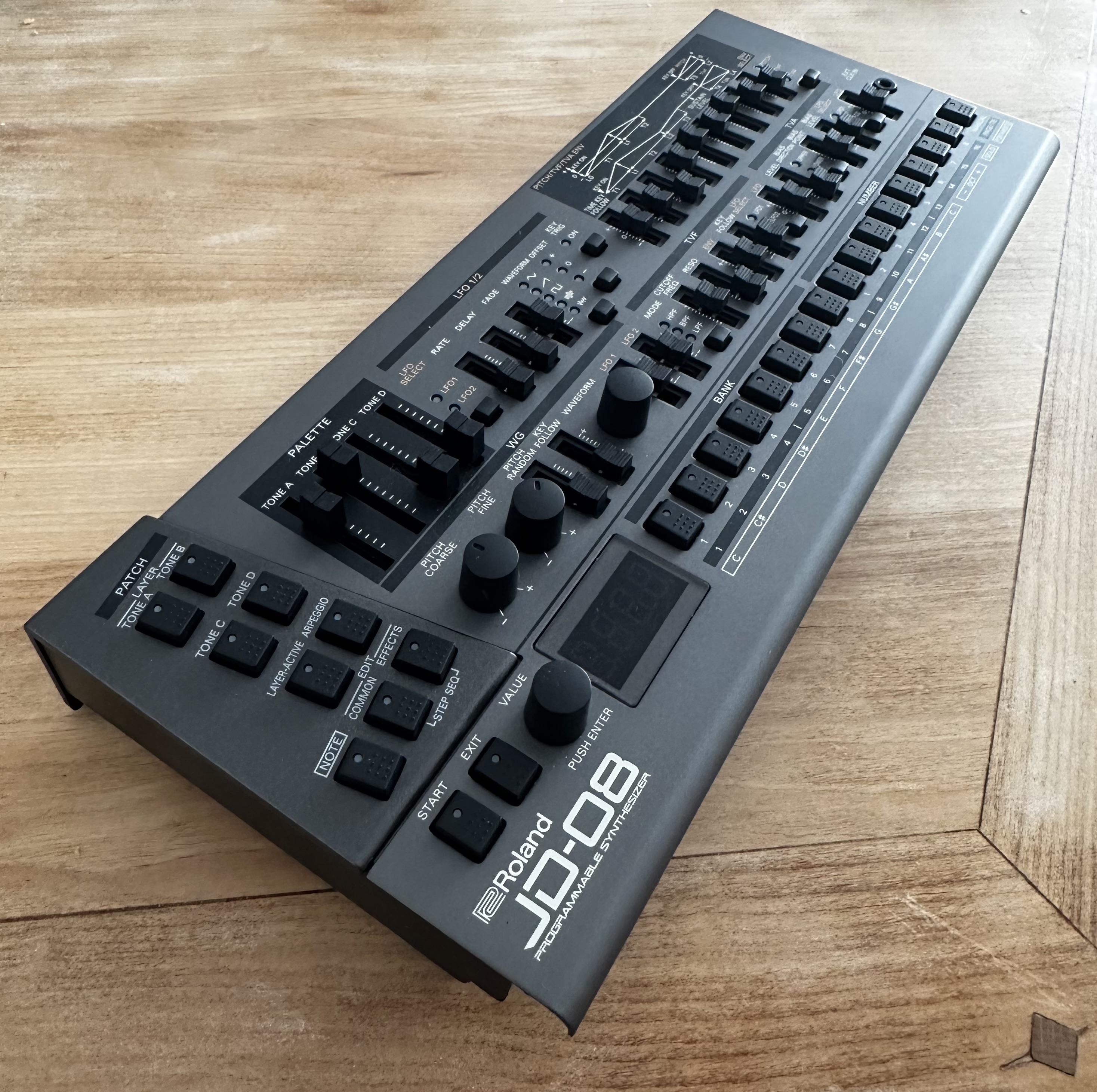 JD-08 - Roland JD-08 - Audiofanzine