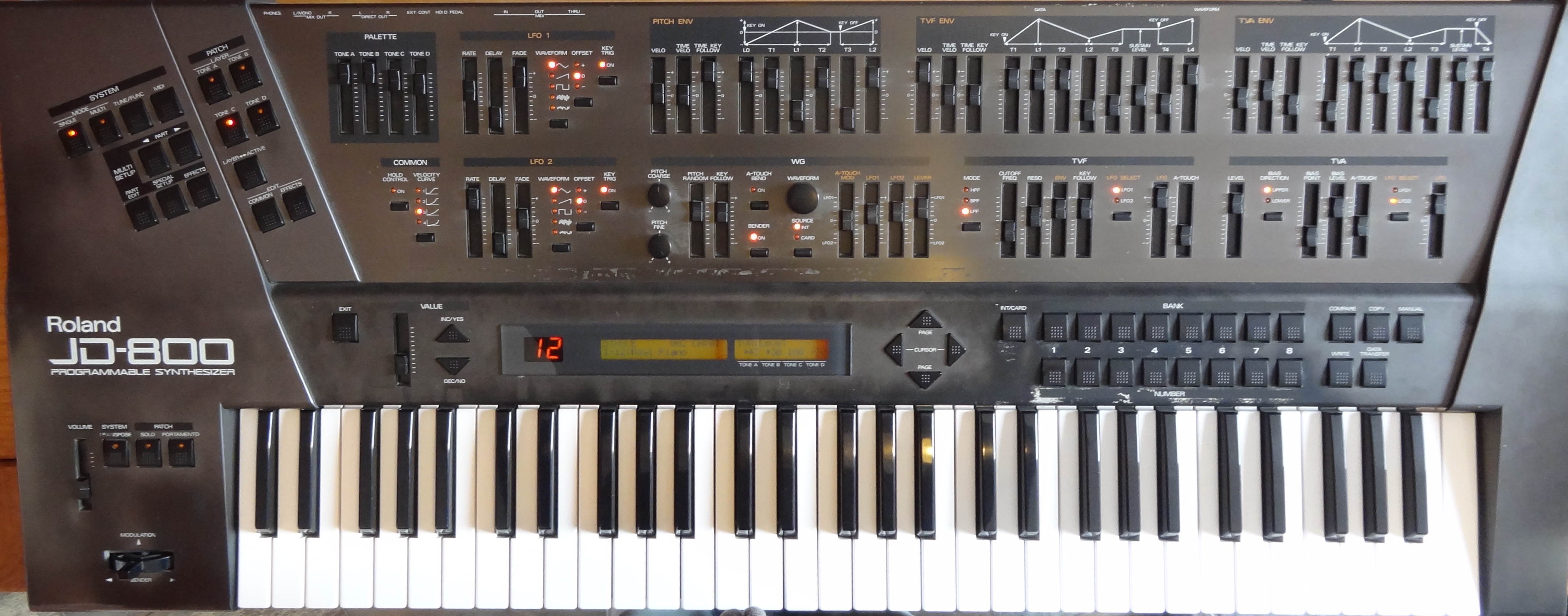 Photo Roland JD-800 : Roland JD-800 (43669) (#383740) - Audiofanzine