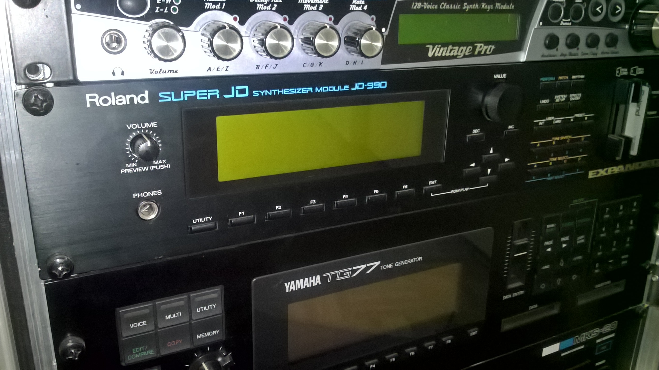 JD-990 SUPERJD - Roland JD-990 SuperJD - Audiofanzine