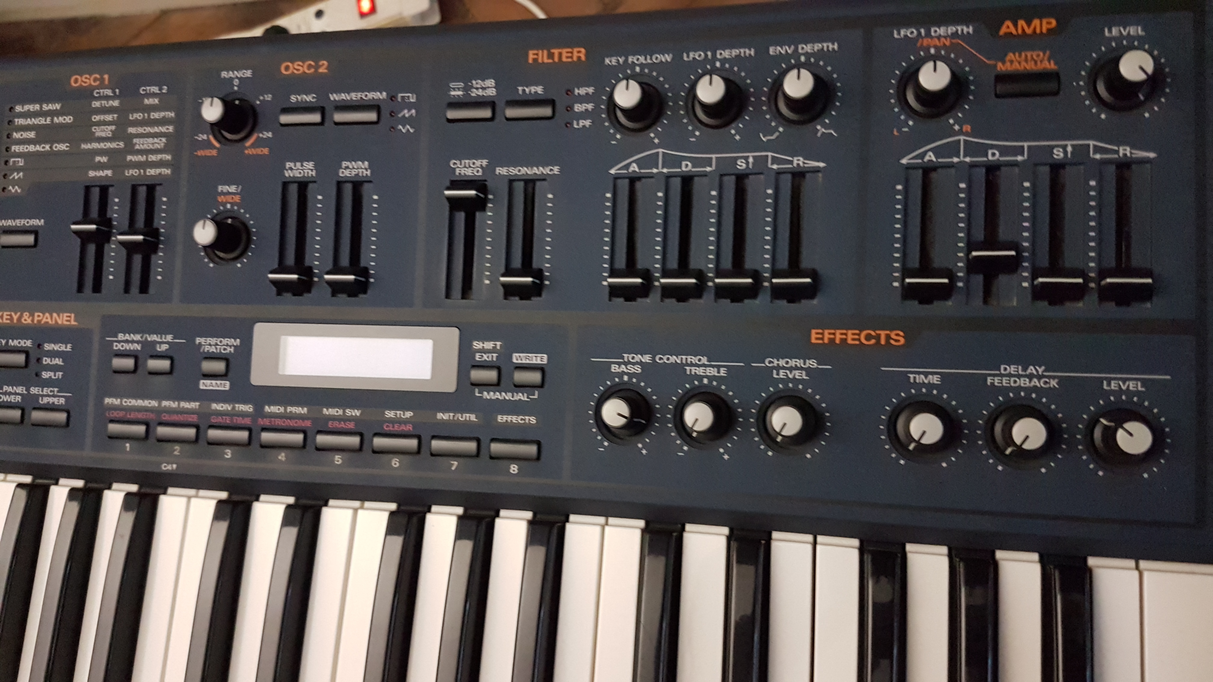 JP-8000 - Roland JP-8000 - Audiofanzine