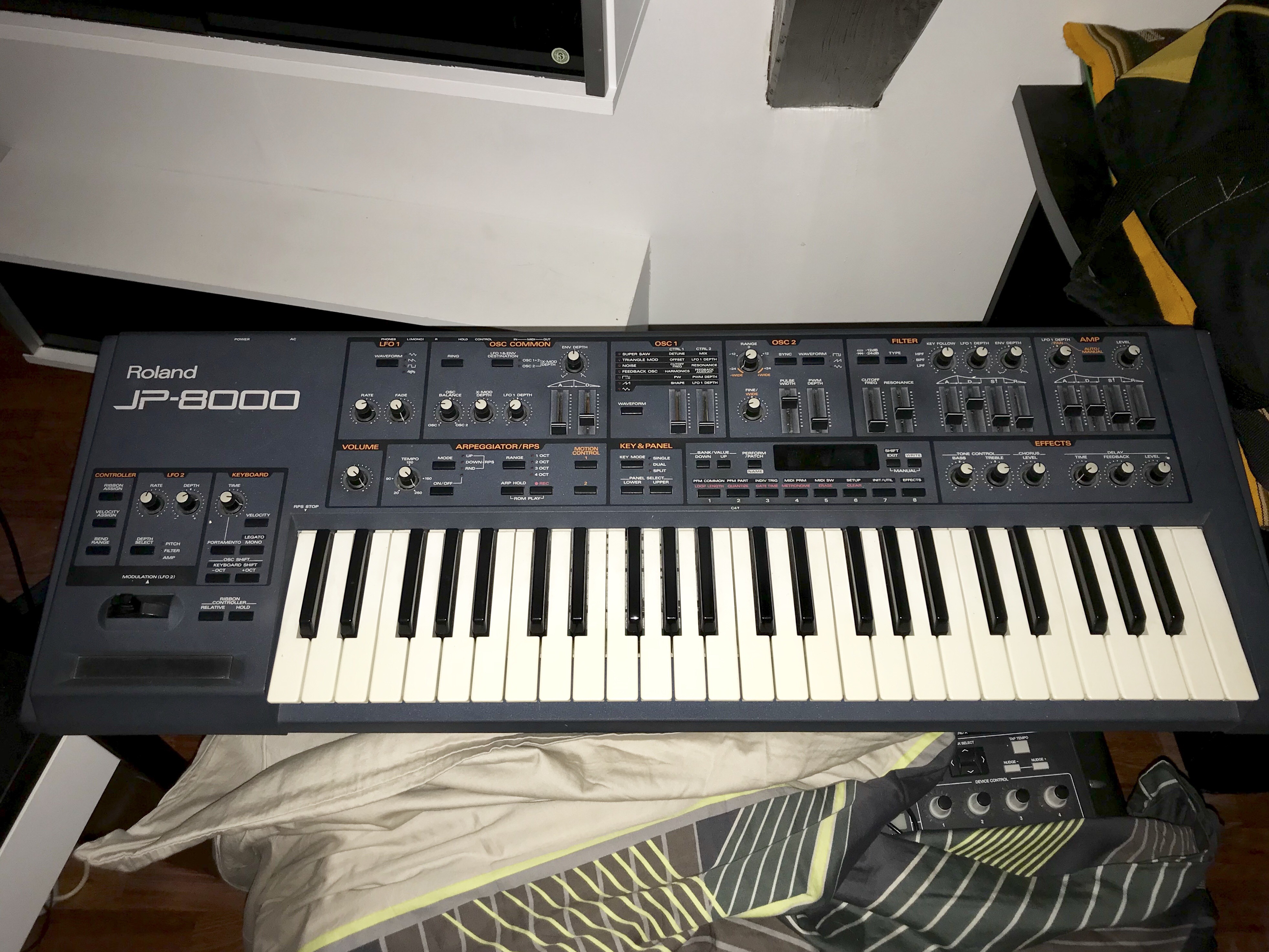 JP-8000 - Roland JP-8000 - Audiofanzine