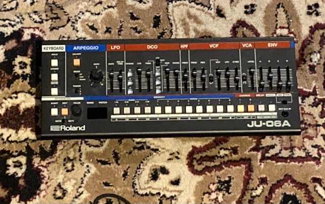JU-06A - Roland JU-06A - Audiofanzine