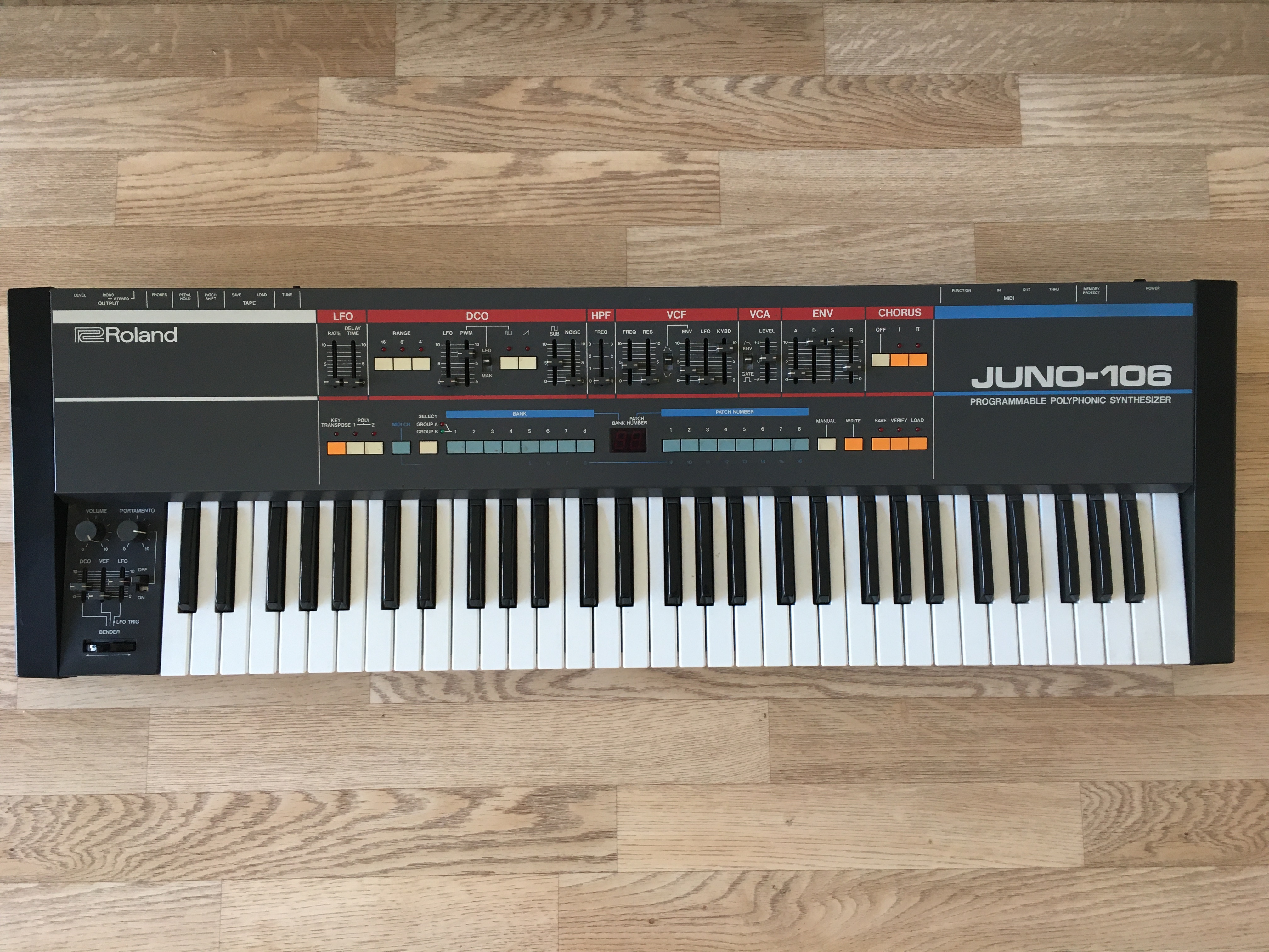JUNO-106 - Roland JUNO-106 - Audiofanzine