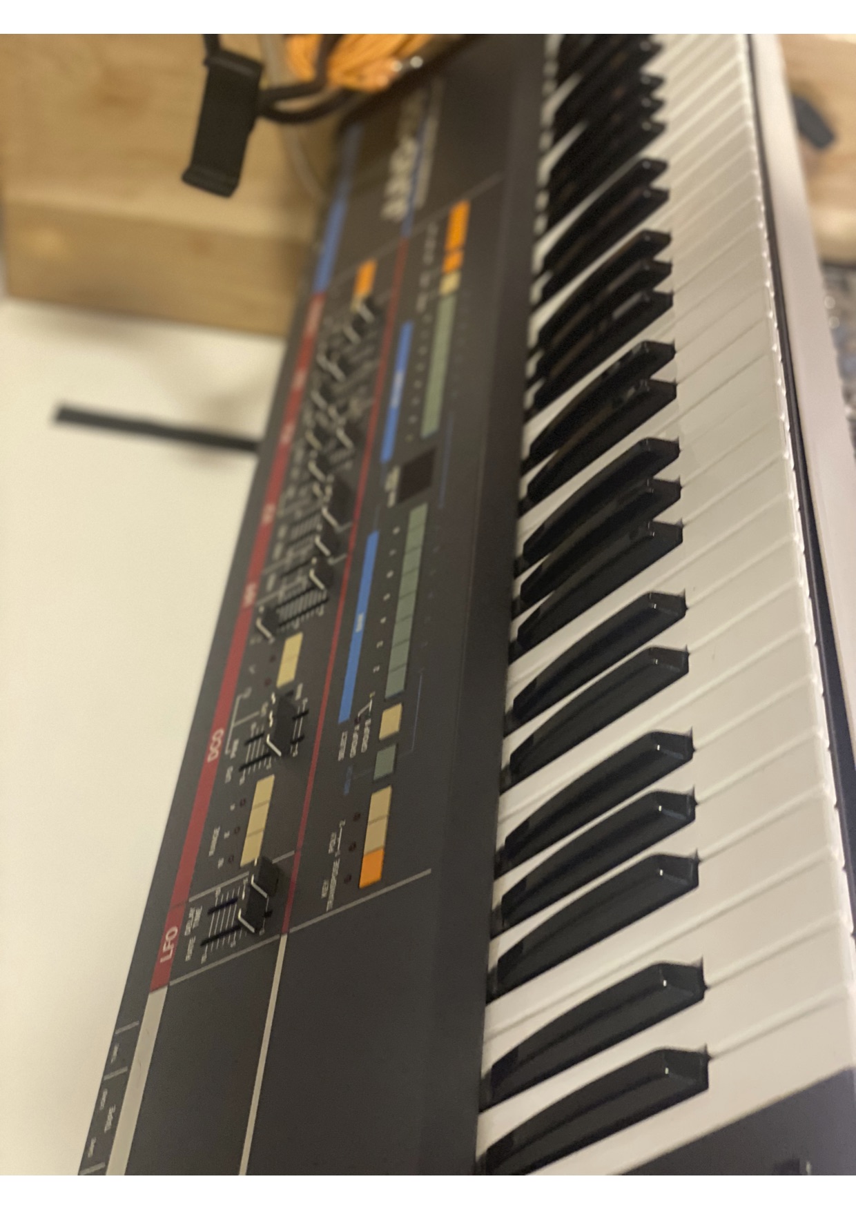 JUNO-106 - Roland JUNO-106 - Audiofanzine