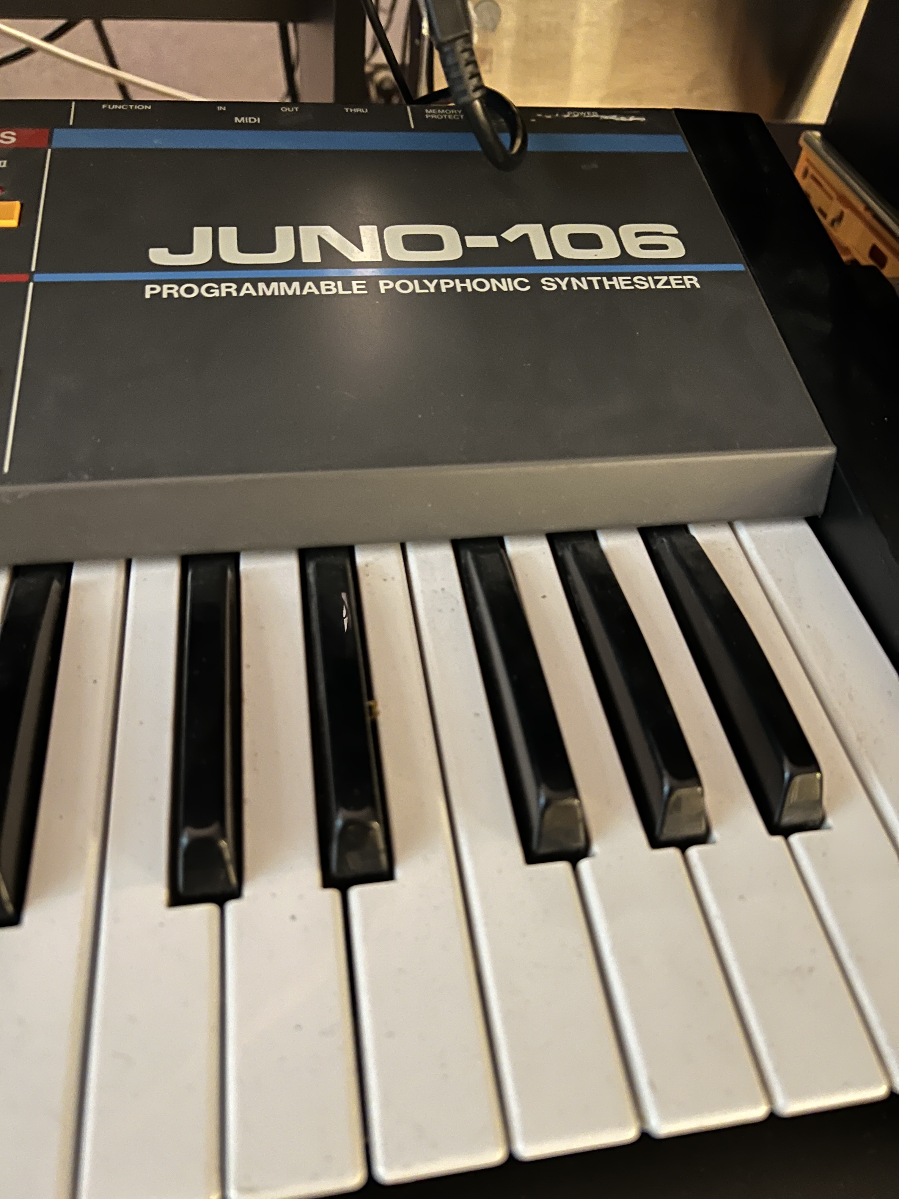 JUNO-106 - Roland JUNO-106 - Audiofanzine