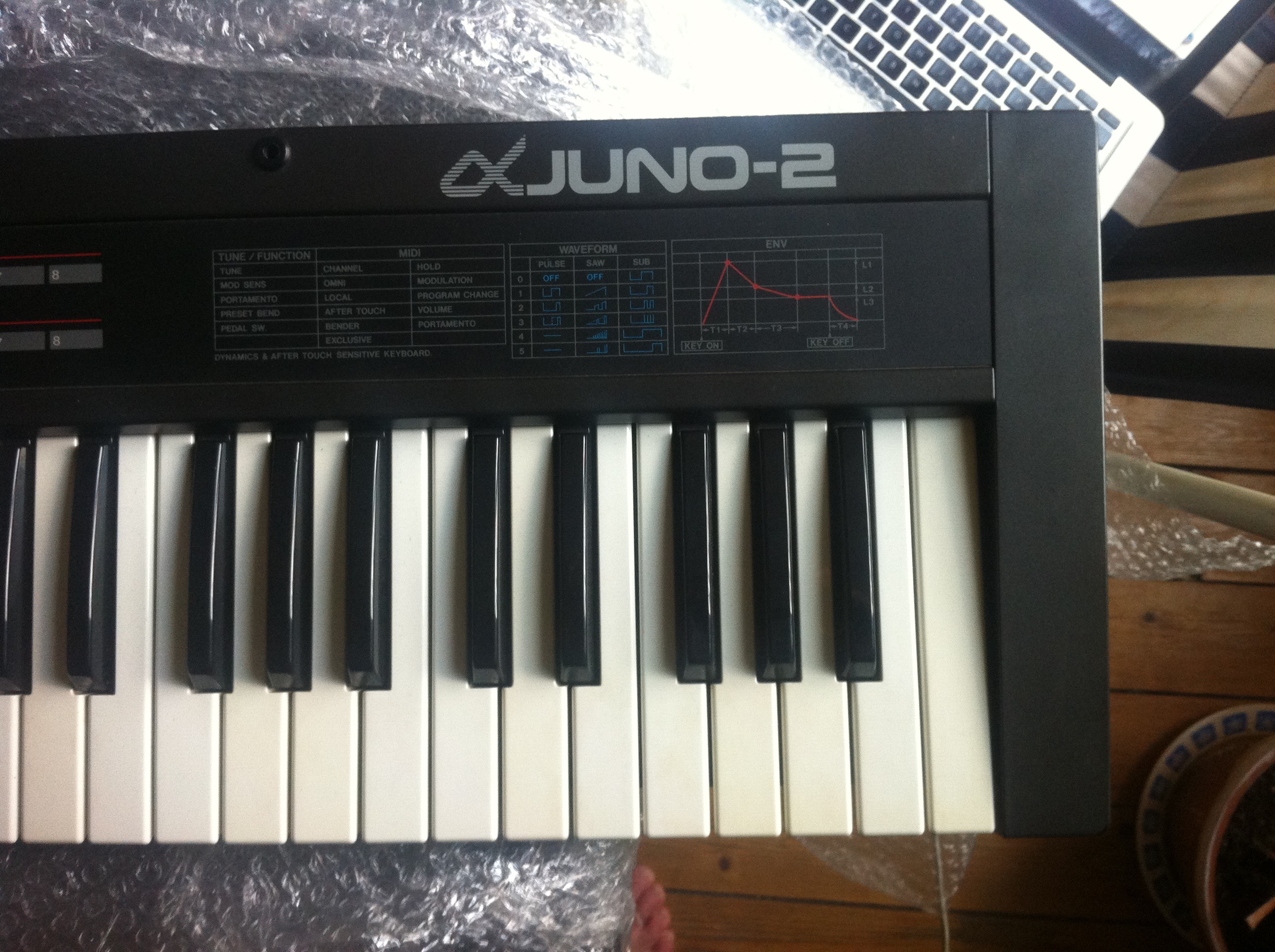 JUNO-2 - Roland JUNO-2 - Audiofanzine