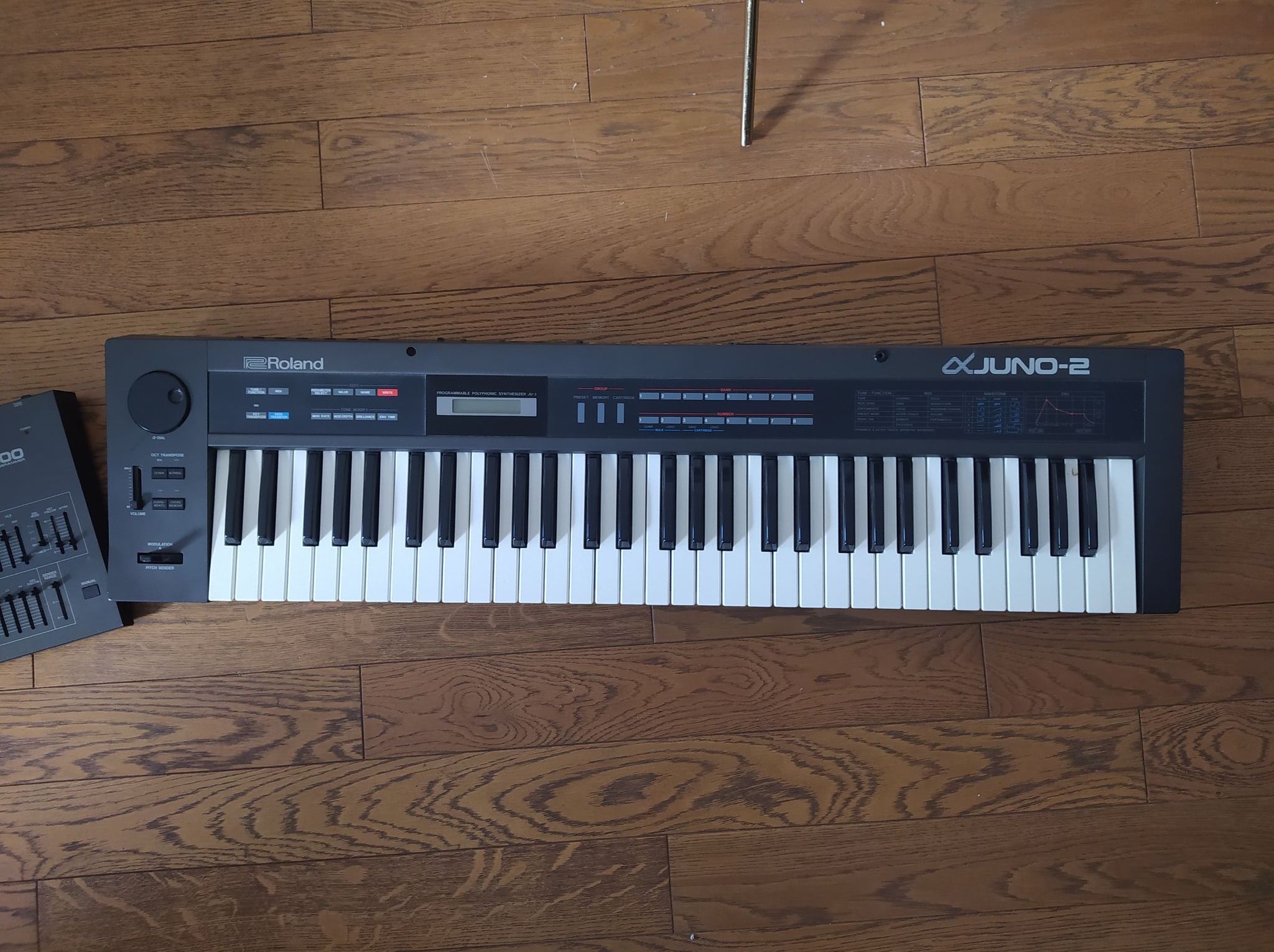 JUNO-2 - Roland JUNO-2 - Audiofanzine