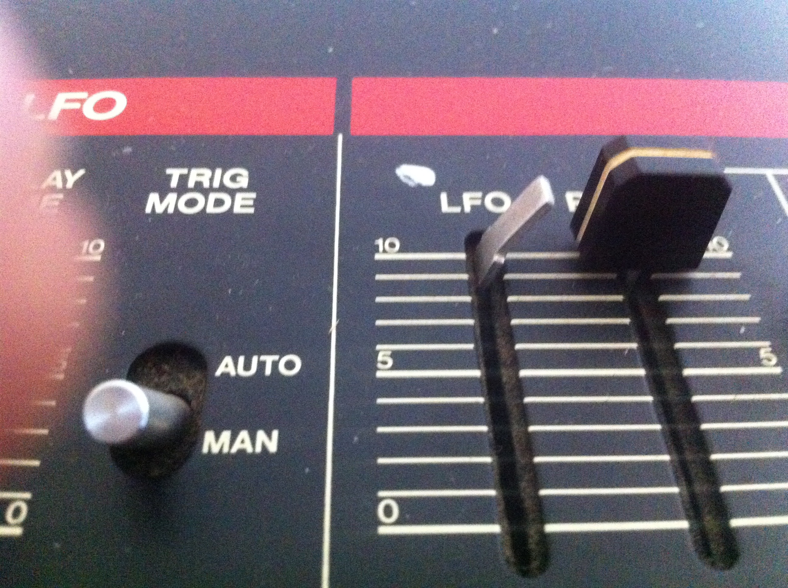 JUNO-6 - Roland JUNO-6 - Audiofanzine