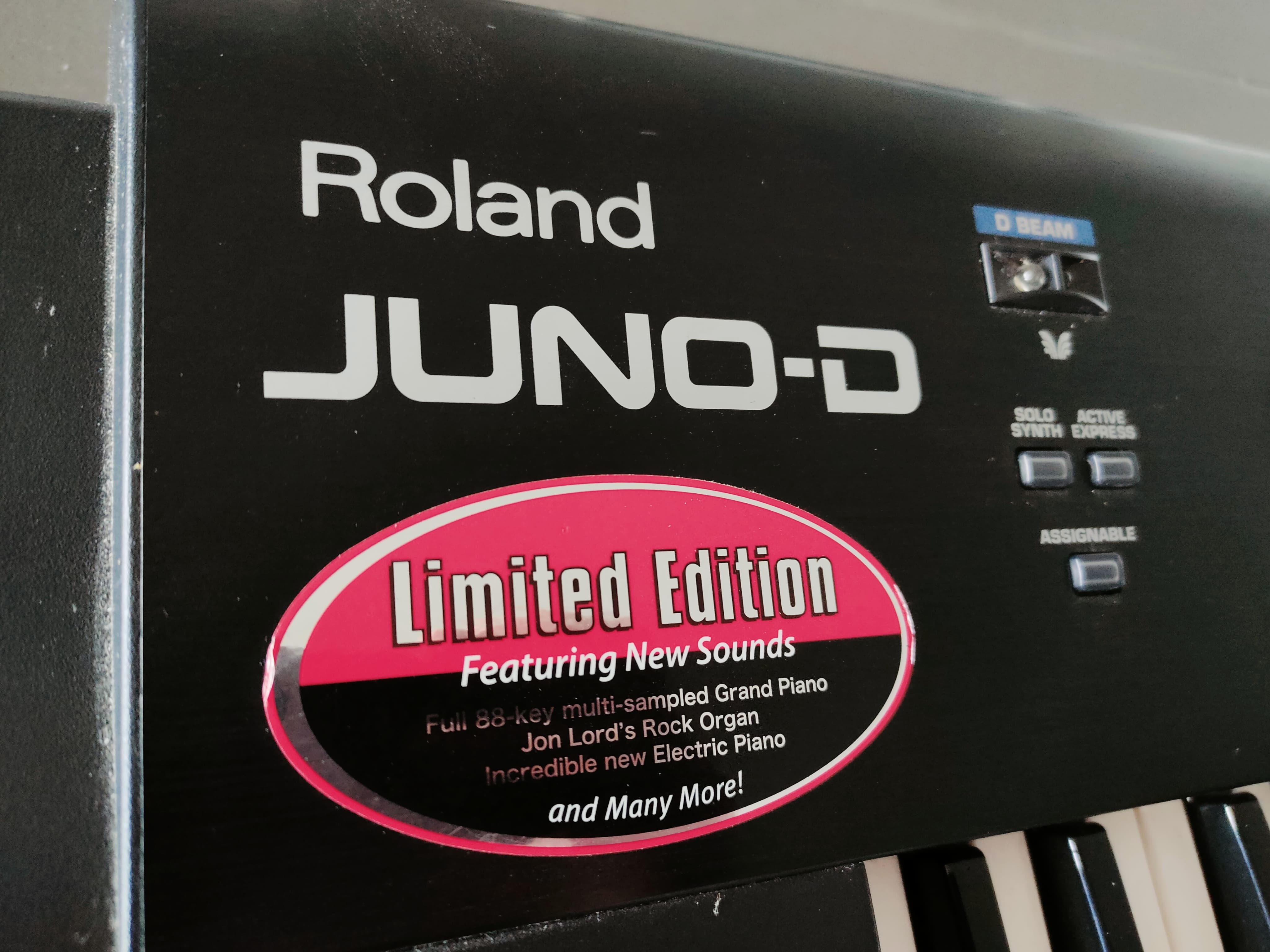 JUNO-D Limited Edition - Roland JUNO-D Limited Edition - Audiofanzine