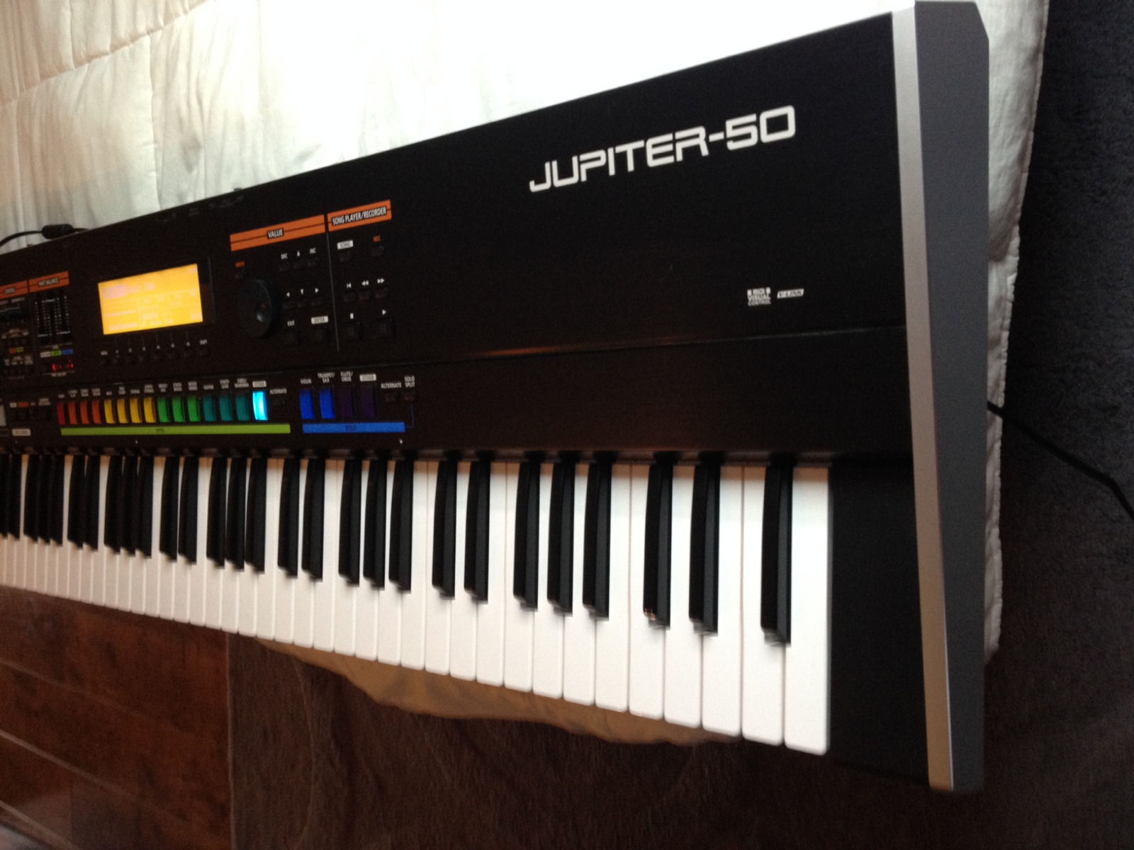 Jupiter-50 - Roland Jupiter-50 - Audiofanzine